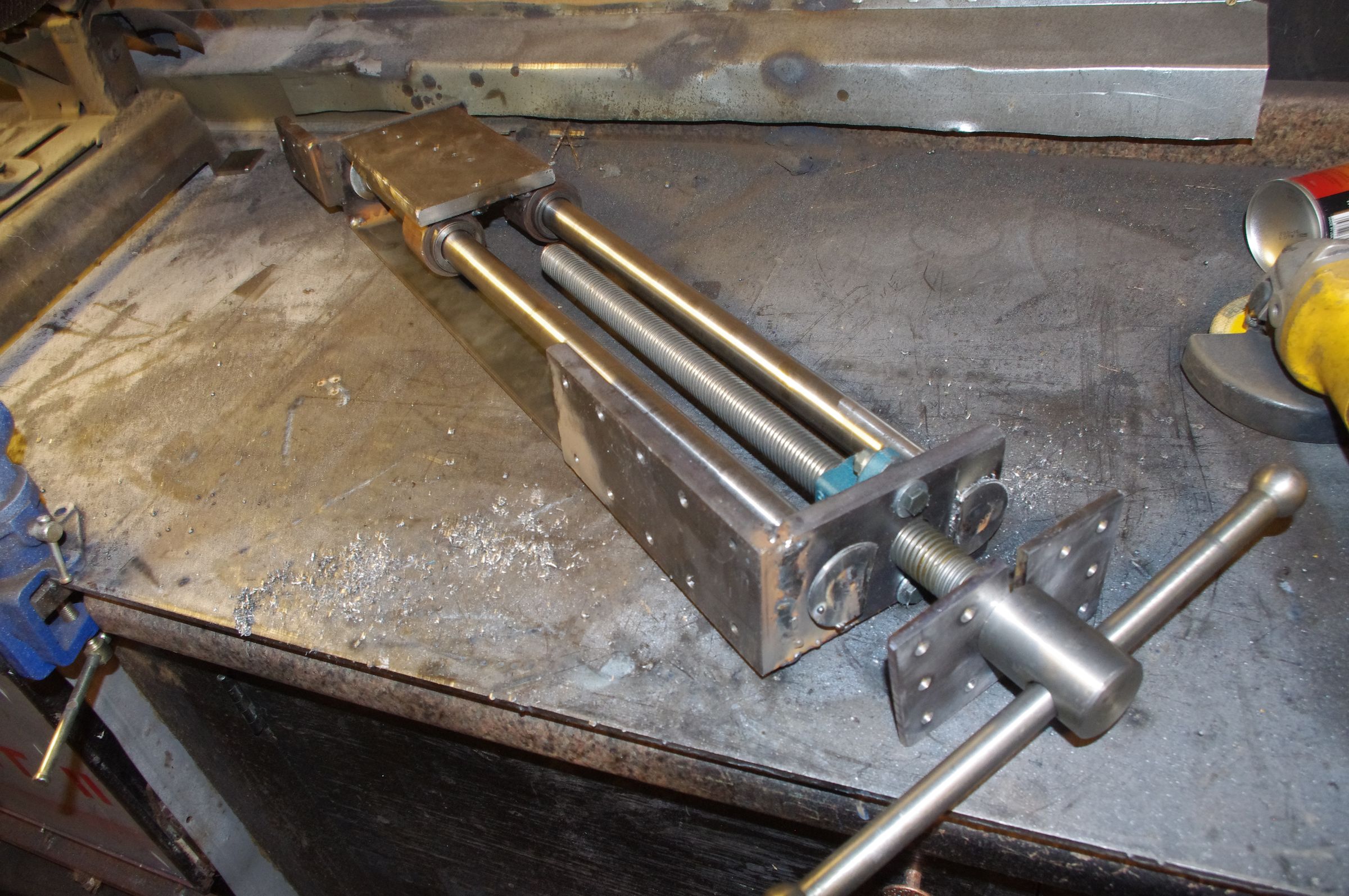 Add Front and Tail Vises to a Maple Work Table : 15 Steps (with ...