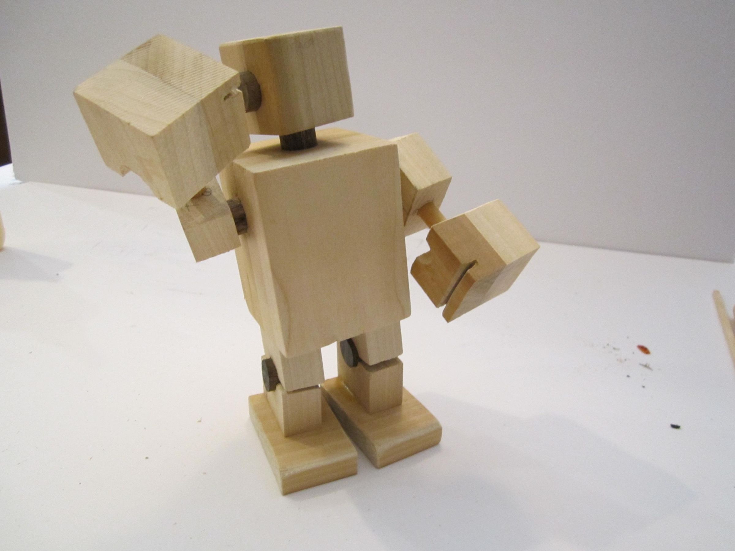 Wooden Robot : 4 Steps (with Pictures) - Instructables