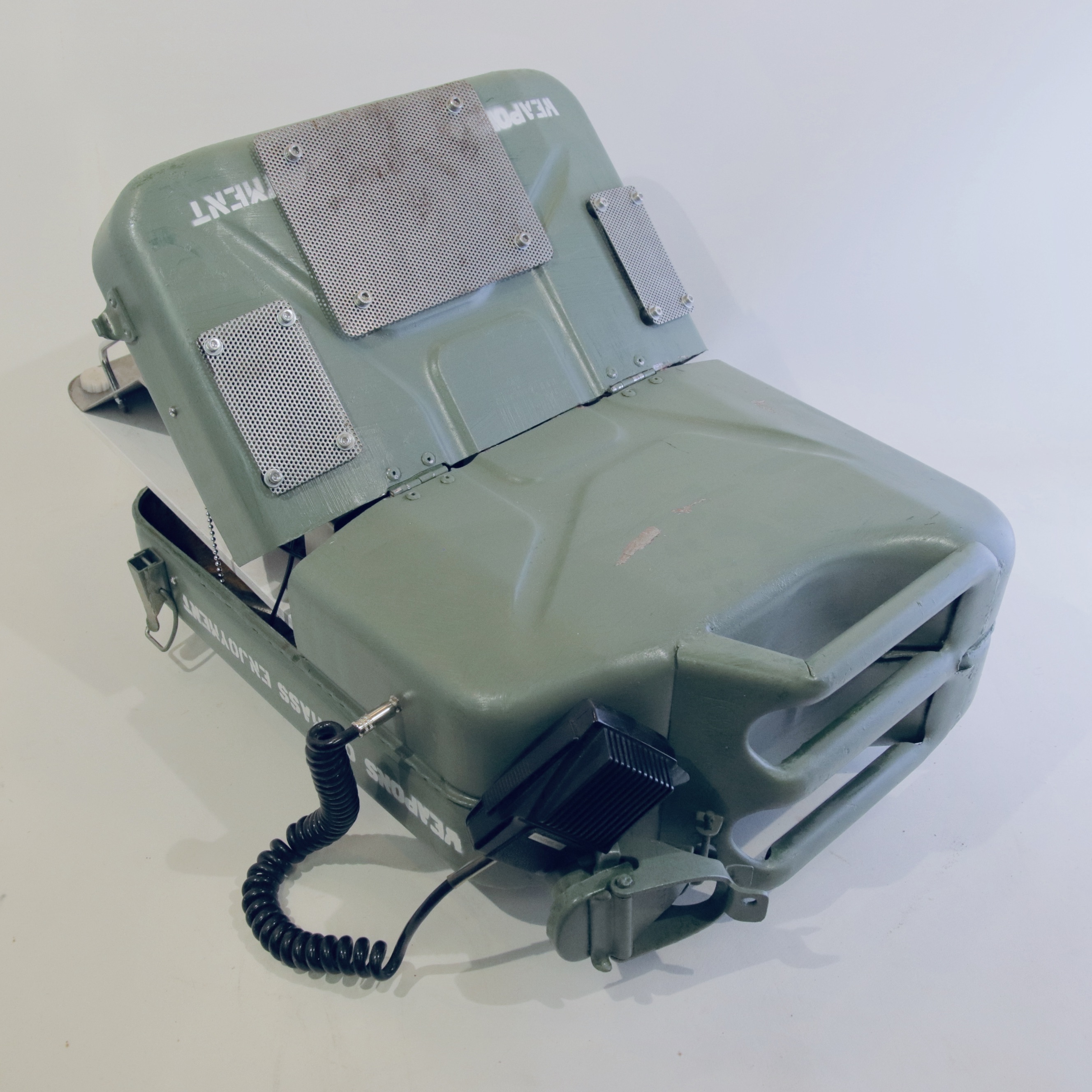 The Portable Laff Box : 13 Steps (with Pictures) - Instructables