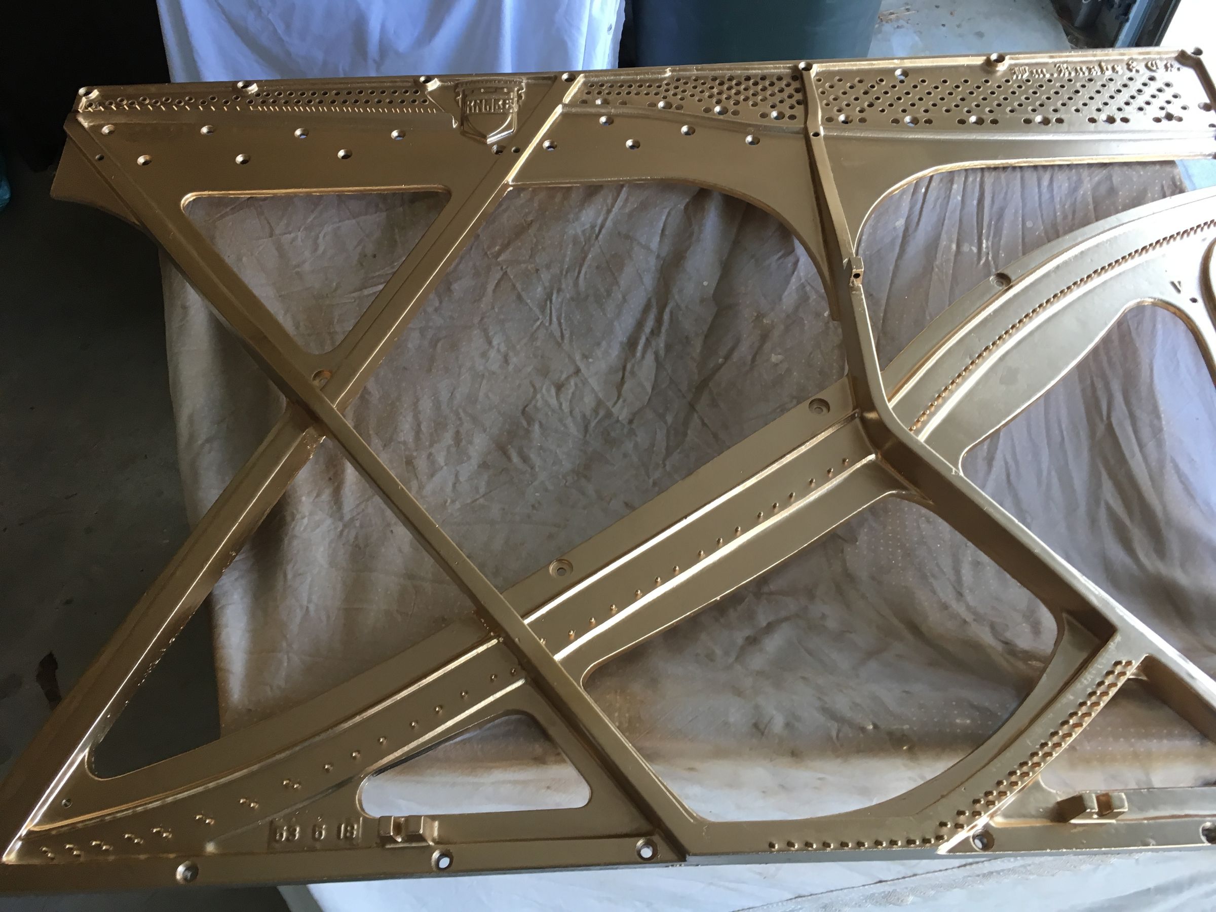 Piano Harp Coffee Table : 7 Steps (with Pictures) - Instructables