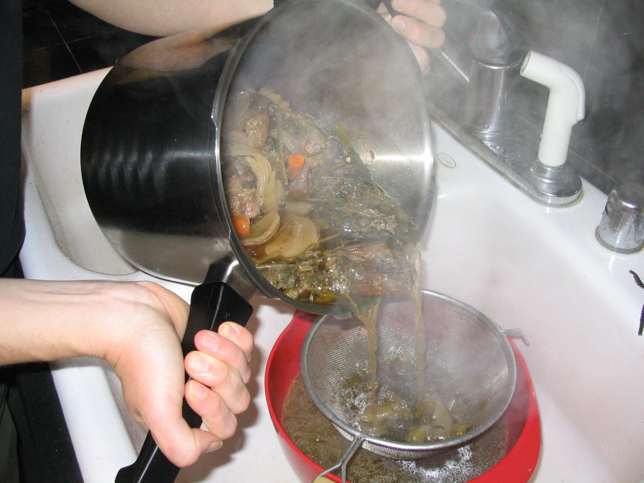 Pressure Cooker Beef Stock : 7 Steps (with Pictures) - Instructables