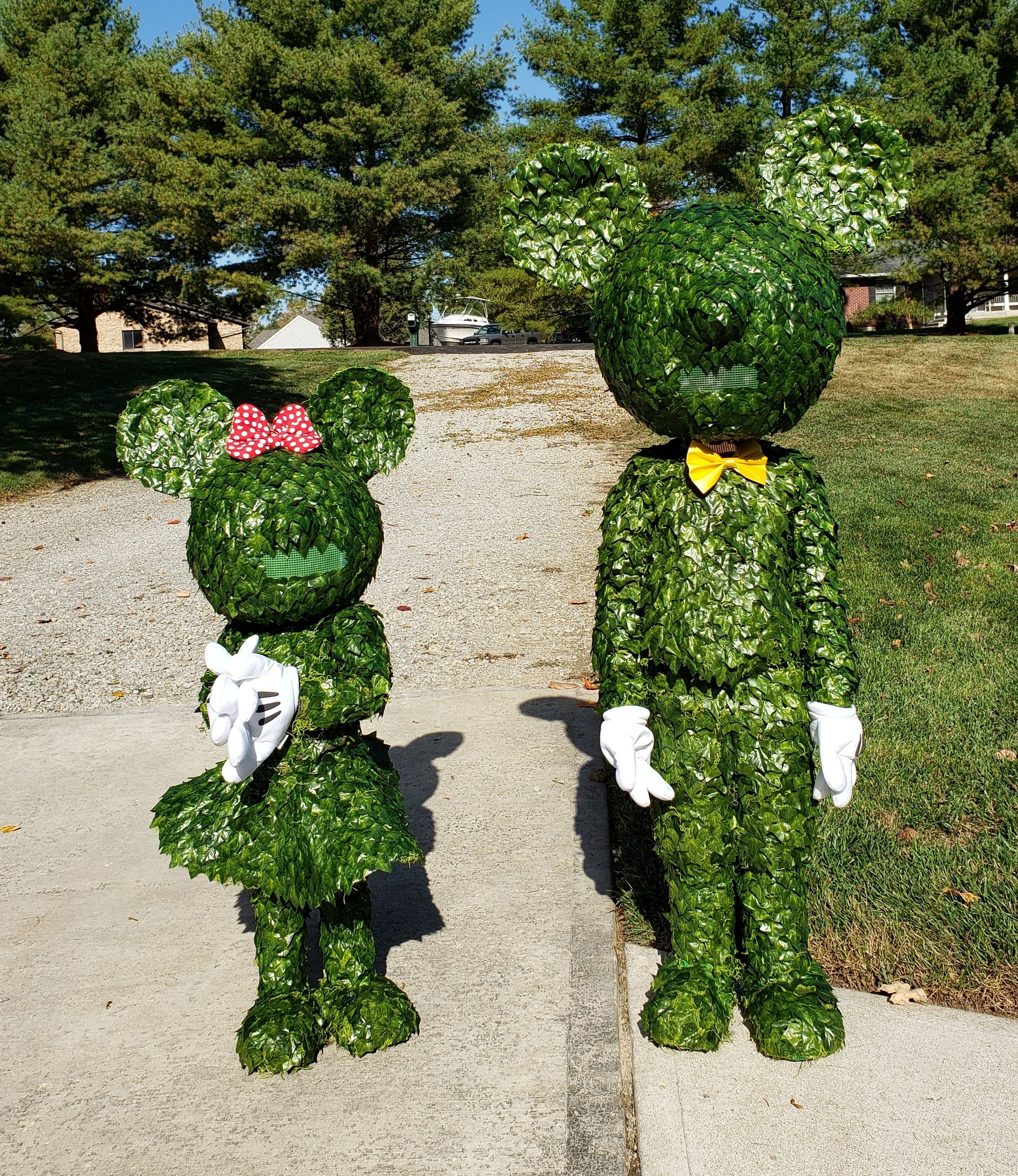 Mickey & Minnie Topiary : 3 Steps (with Pictures) - Instructables