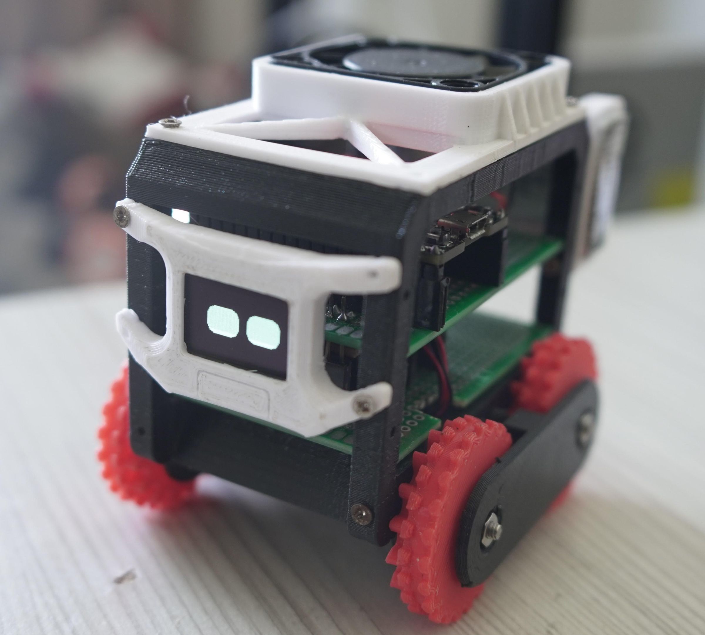 Tiny Desktop Robot With ESP32 and FreeRTOS : 7 Steps (with Pictures ...