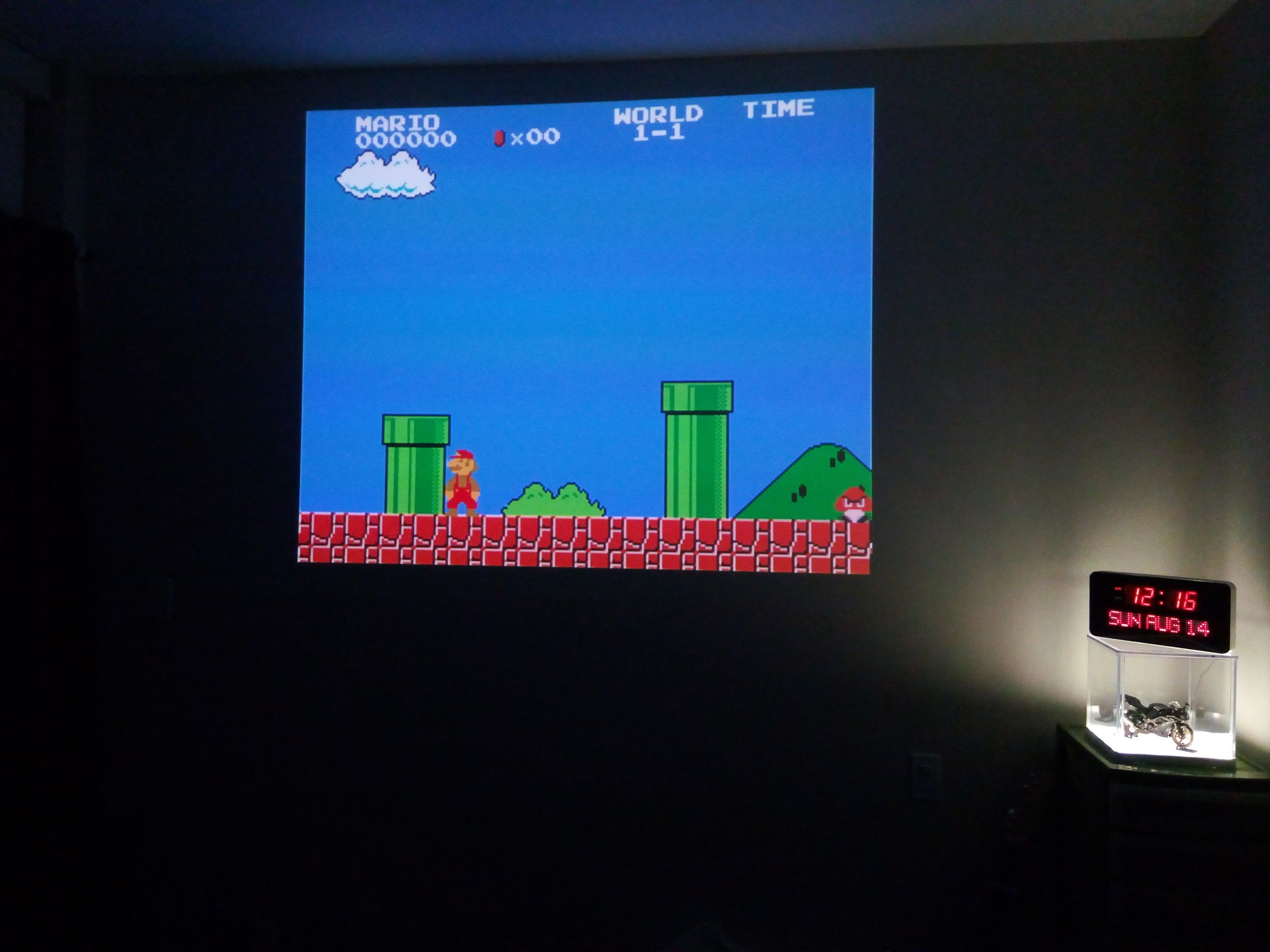 Mount Projector Without Drilling With IKEA LACK Shelf : 5 Steps (with ...