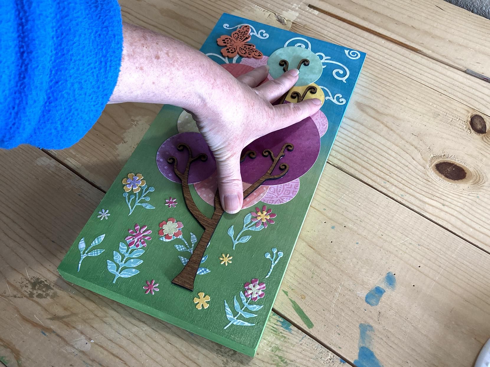 Mixed Media Summer Circle Tree Art : 15 Steps (with Pictures ...