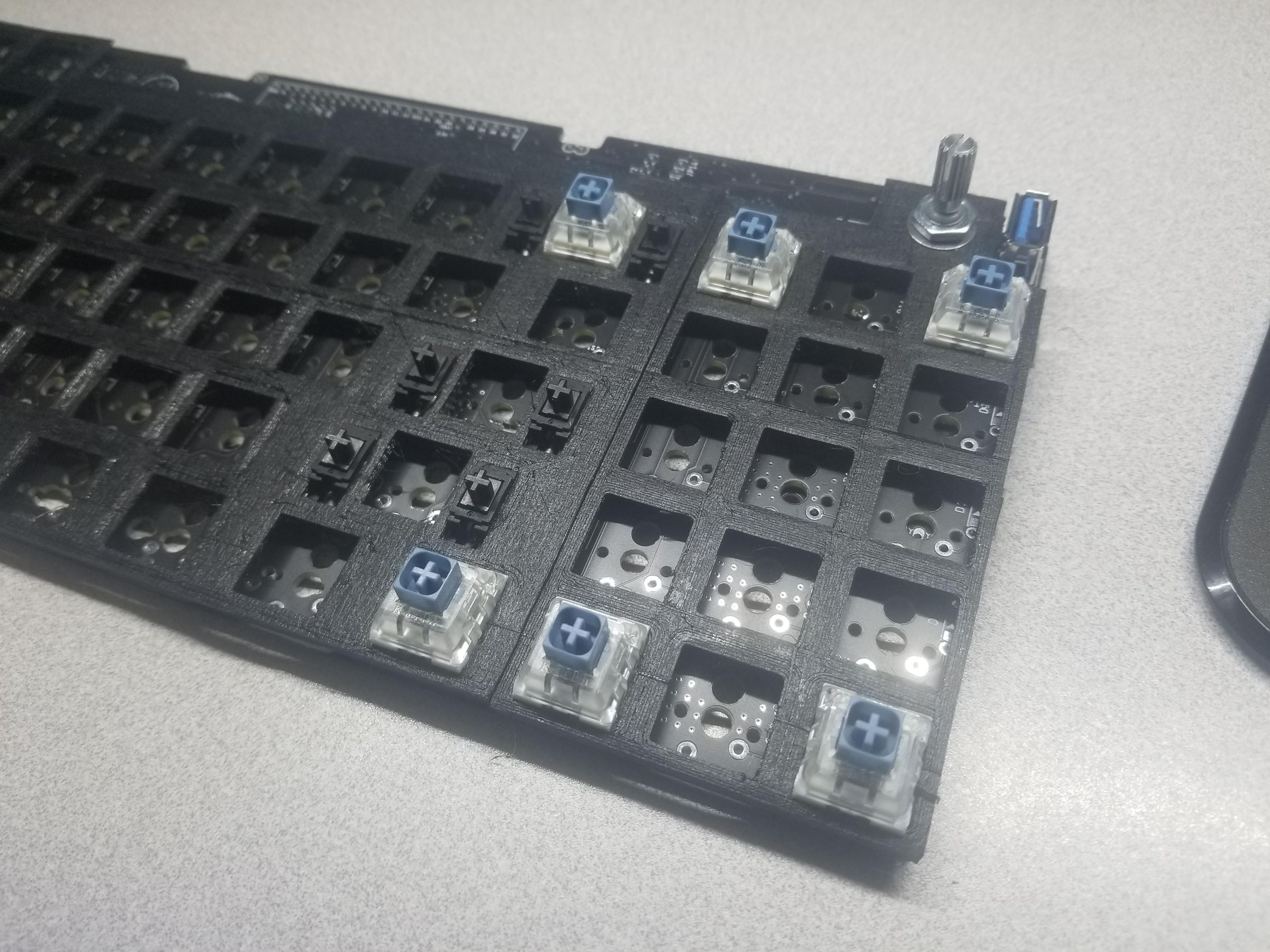ESP32 Bluetooth Mechanical Keyboard - the Sanctuary : 12 Steps (with ...