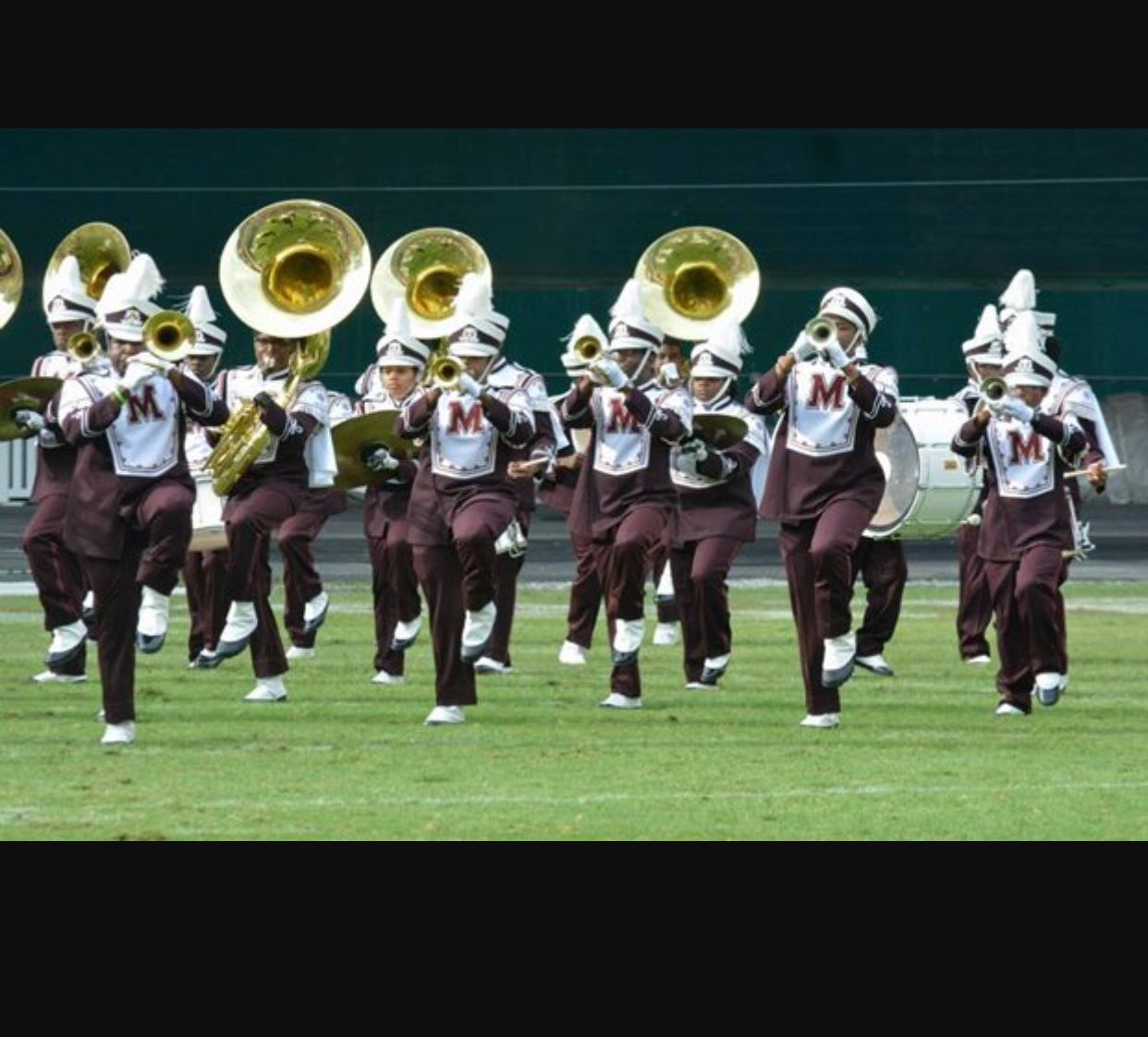 How to March in a Marching Band (core Style and Traditional Style) : 10 ...