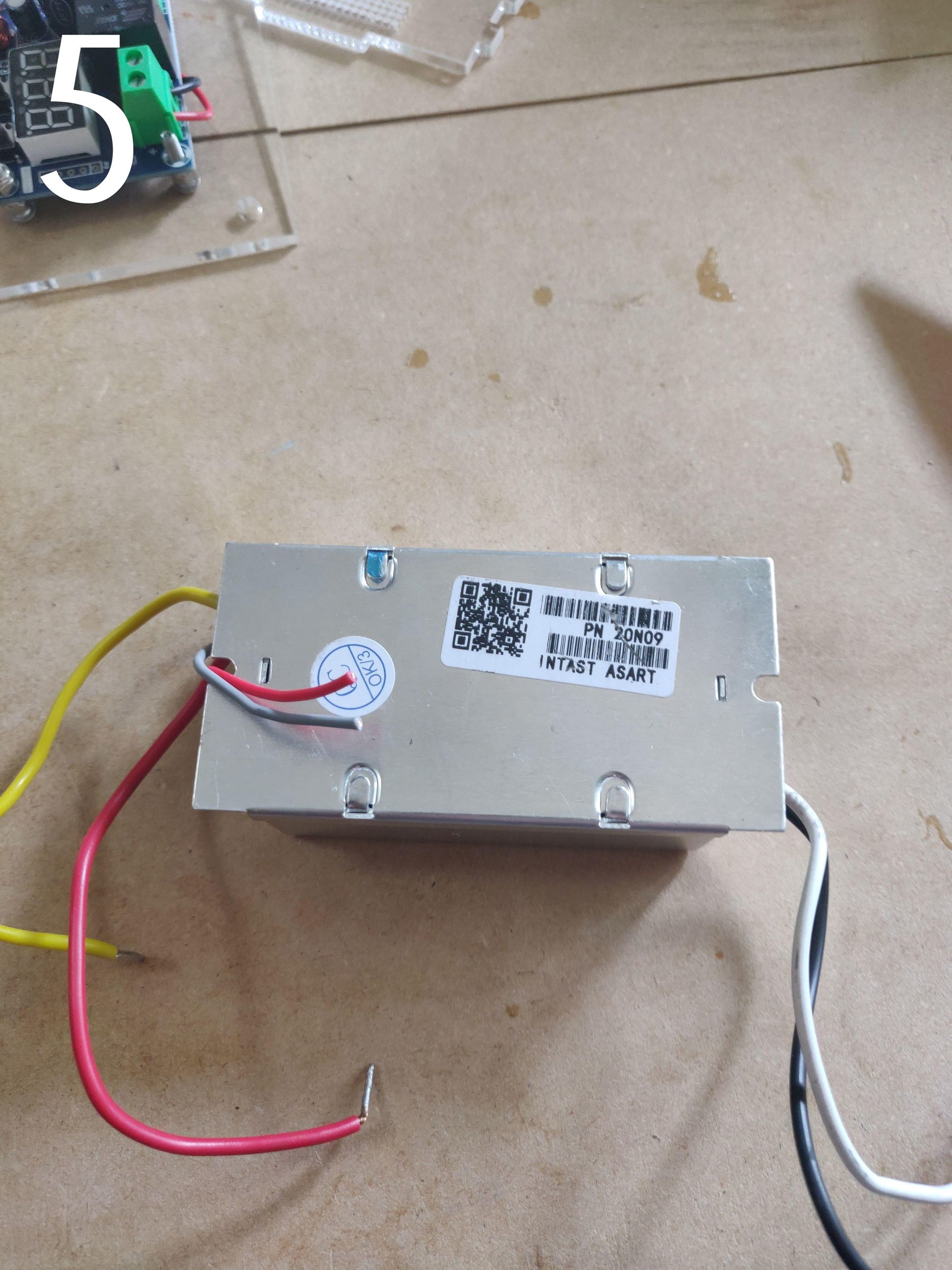 UV Light Trap for Insect Collecting : 8 Steps (with Pictures ...