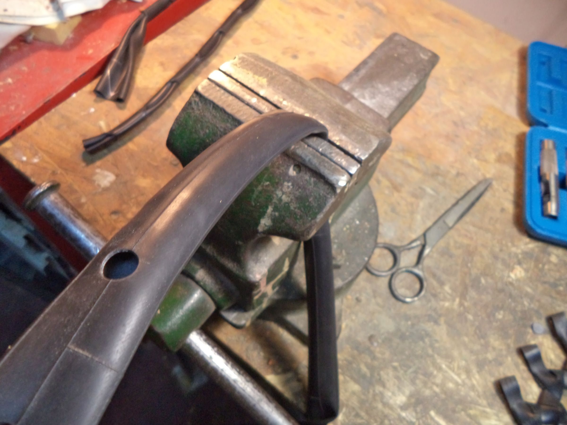 Backpack Cargo Net From Inner Tubes : 26 Steps (with Pictures ...