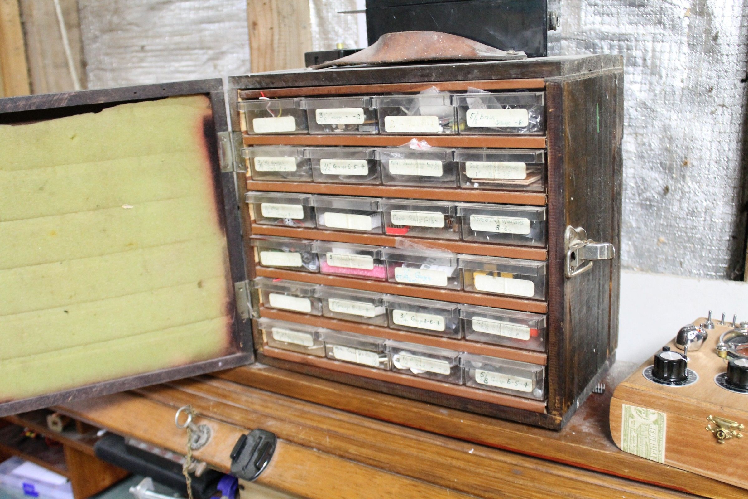 How to Build Your 1st Circuit : 20 Steps (with Pictures) - Instructables