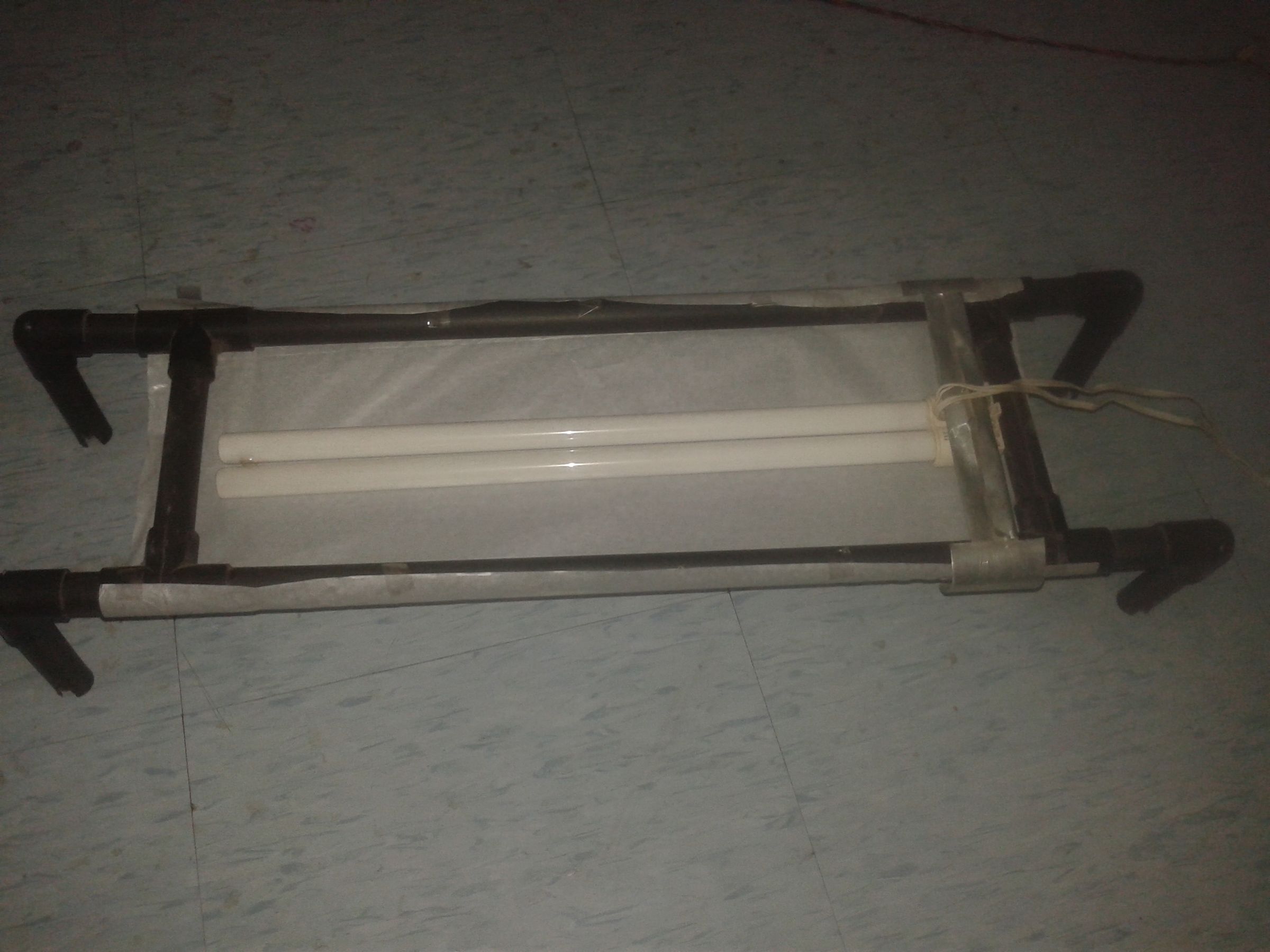 Easy DIY PLL Light Fitting for Planted Aquarium. : 7 Steps - Instructables