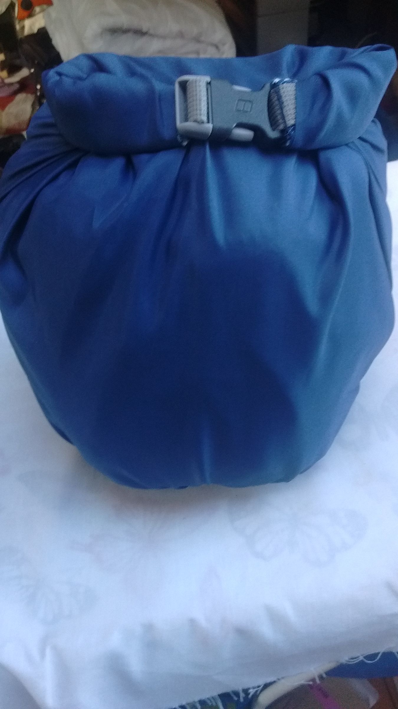 Dry Bag : 7 Steps (with Pictures) - Instructables