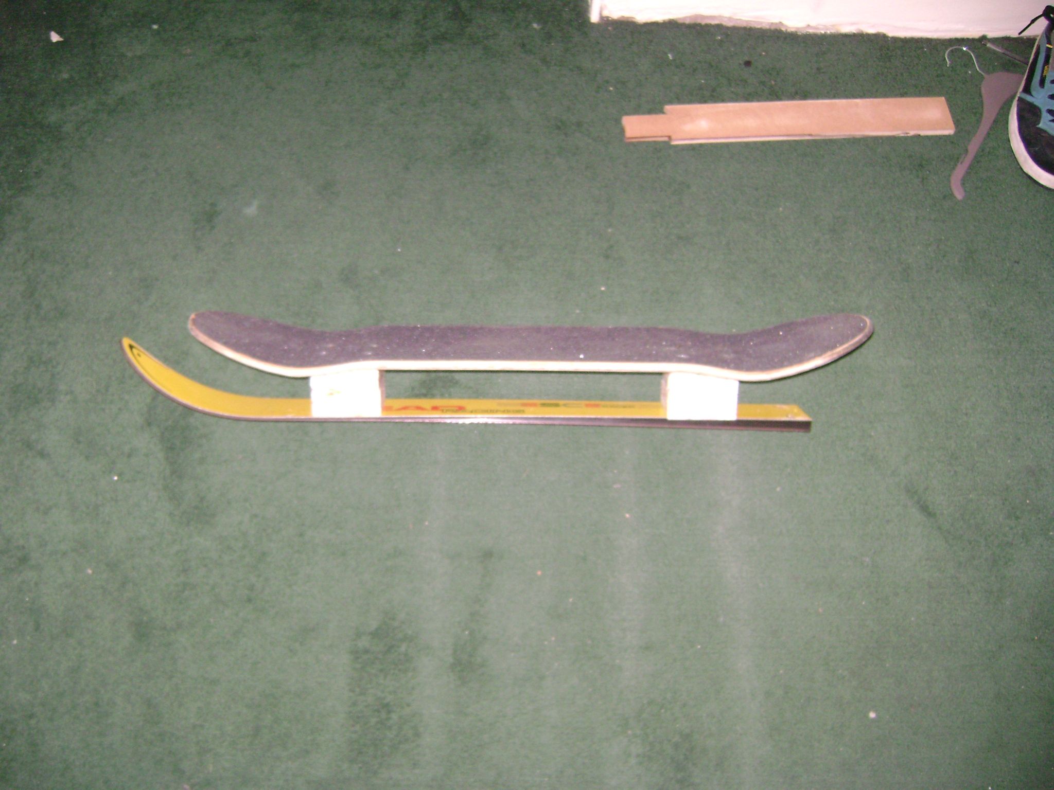How to Make a Homemade Snowskate : 4 Steps - Instructables