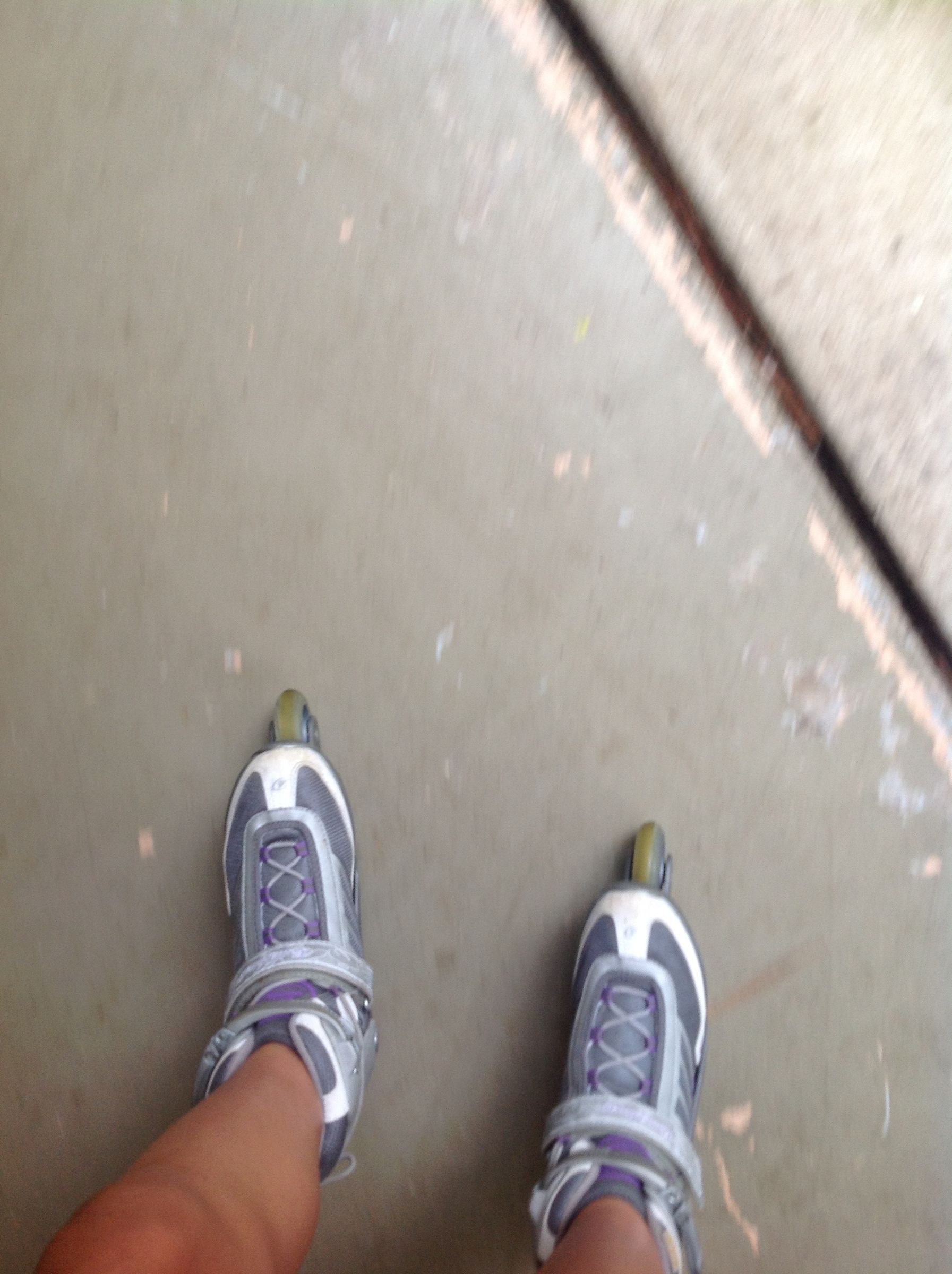 How to Roller Blade : 4 Steps - Instructables