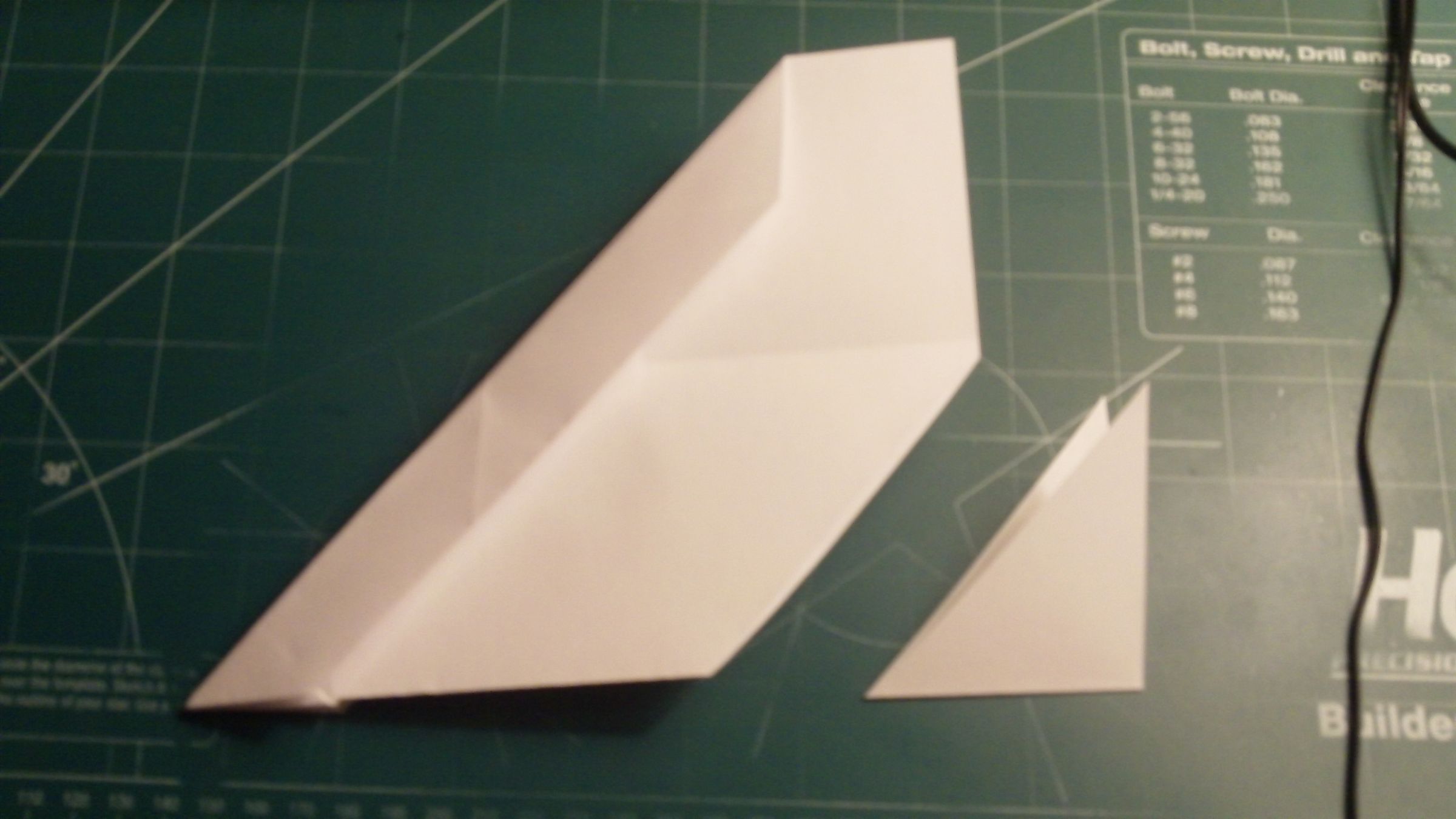 How to Make the Super Omniwing Paper Airplane : 8 Steps - Instructables