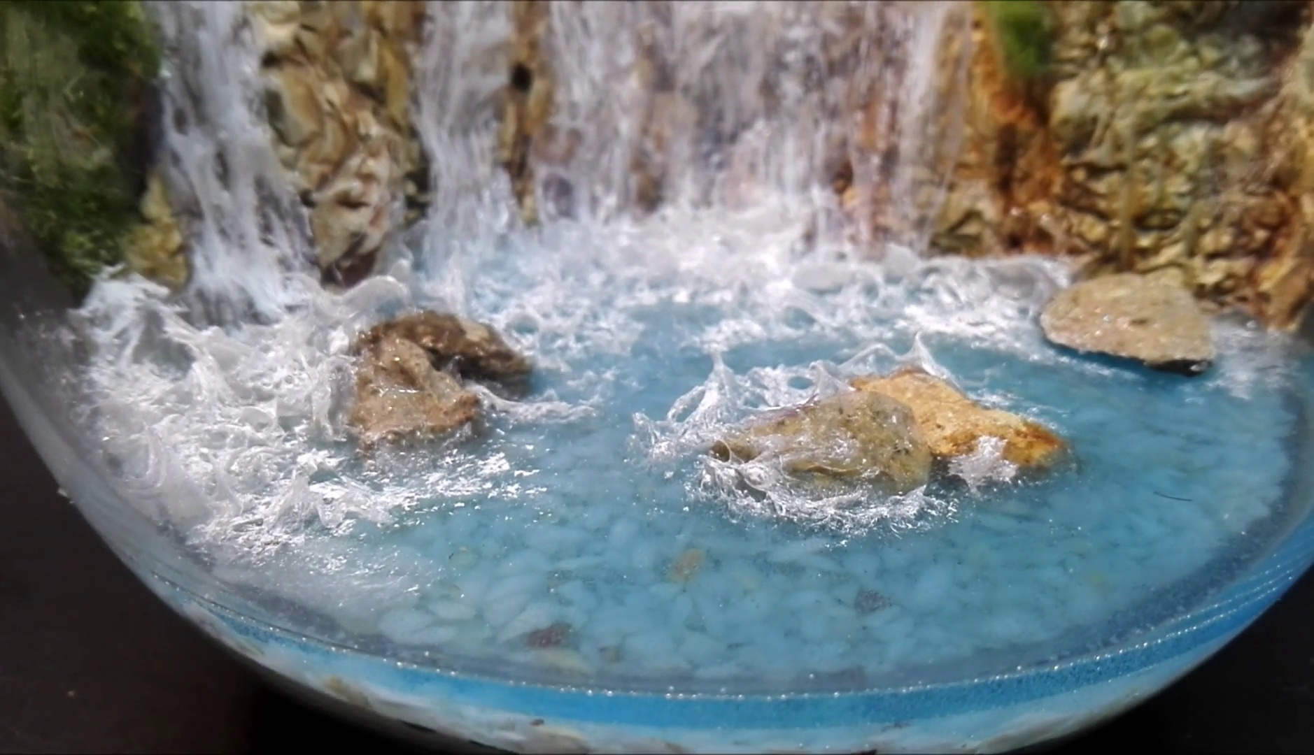 DIY Waterfall Terrarium|Diorama|Aquascape : 5 Steps - Instructables