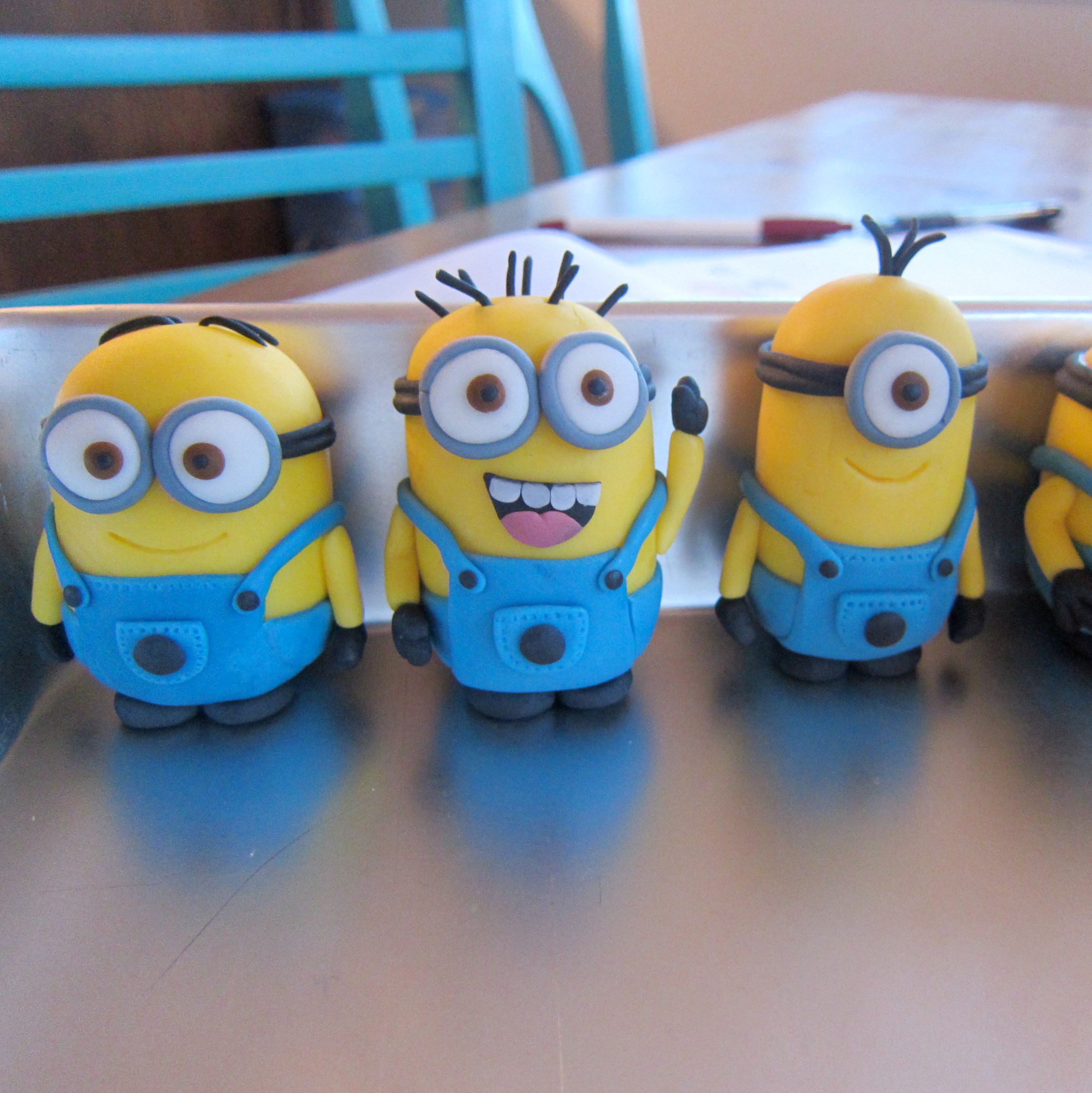 Minion Cake Topper Tutorial