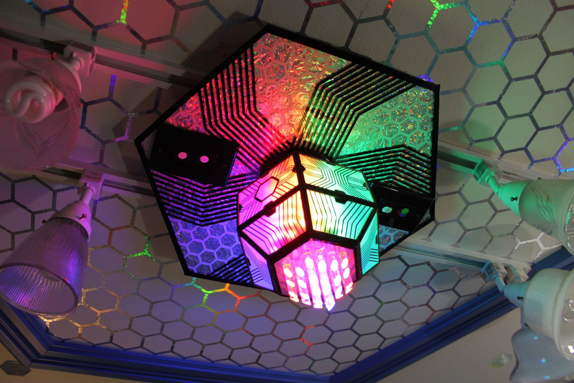 Glass Hexagon LED Pixel Fixture : 8 Steps (with Pictures) - Instructables