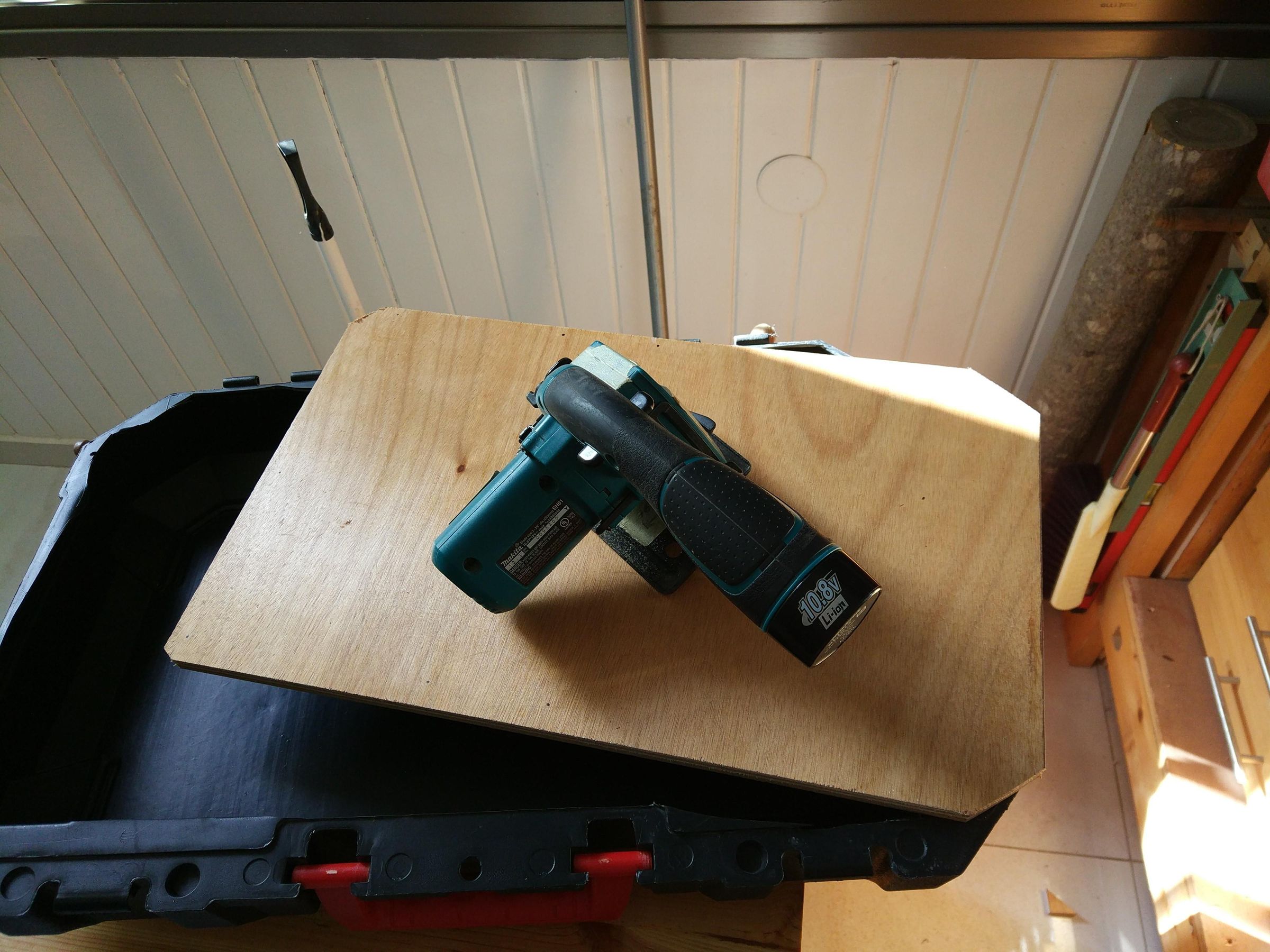 Portable Gaming PC in a Suitcase : 7 Steps (with Pictures) - Instructables