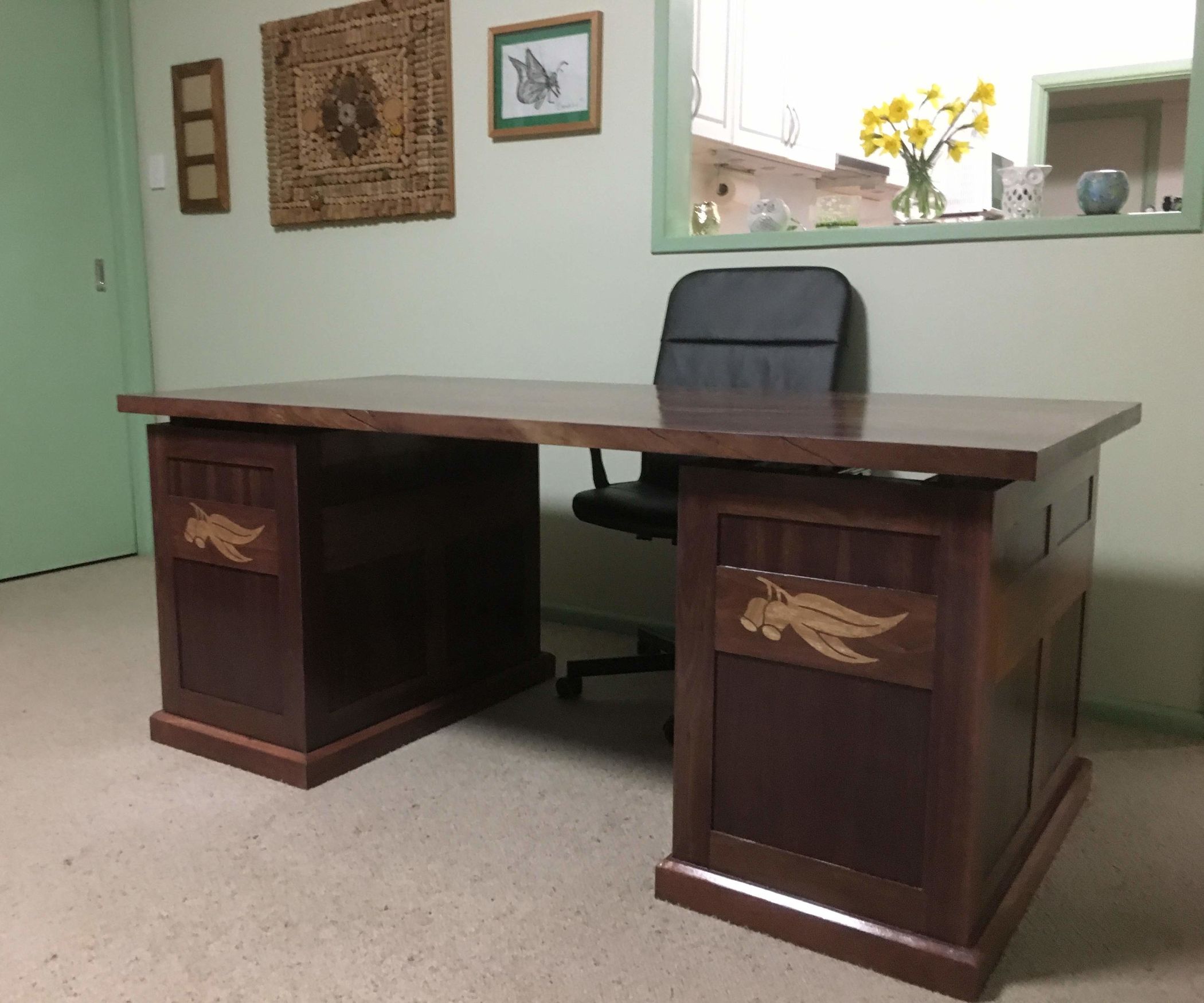 Large Writing Desk : 14 Steps (with Pictures) - Instructables