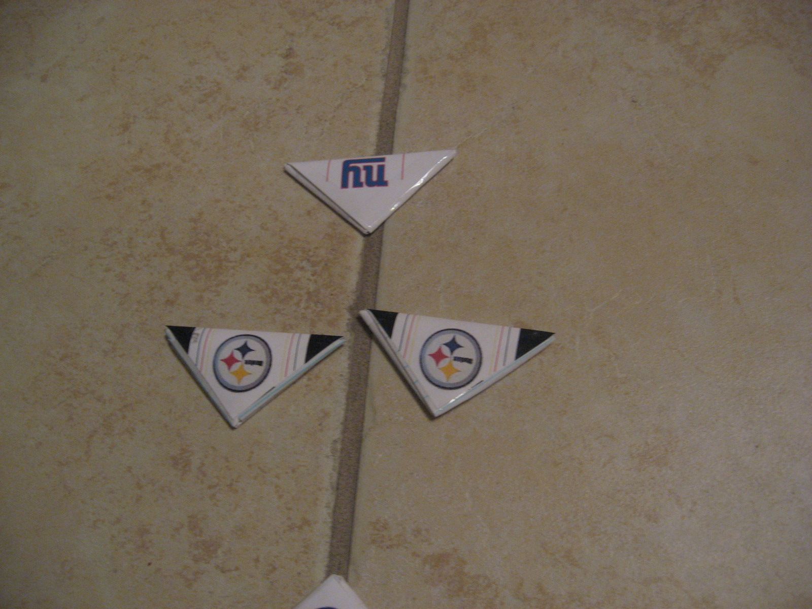 The Absolute Best Way to Play Paper Football : 10 Steps - Instructables