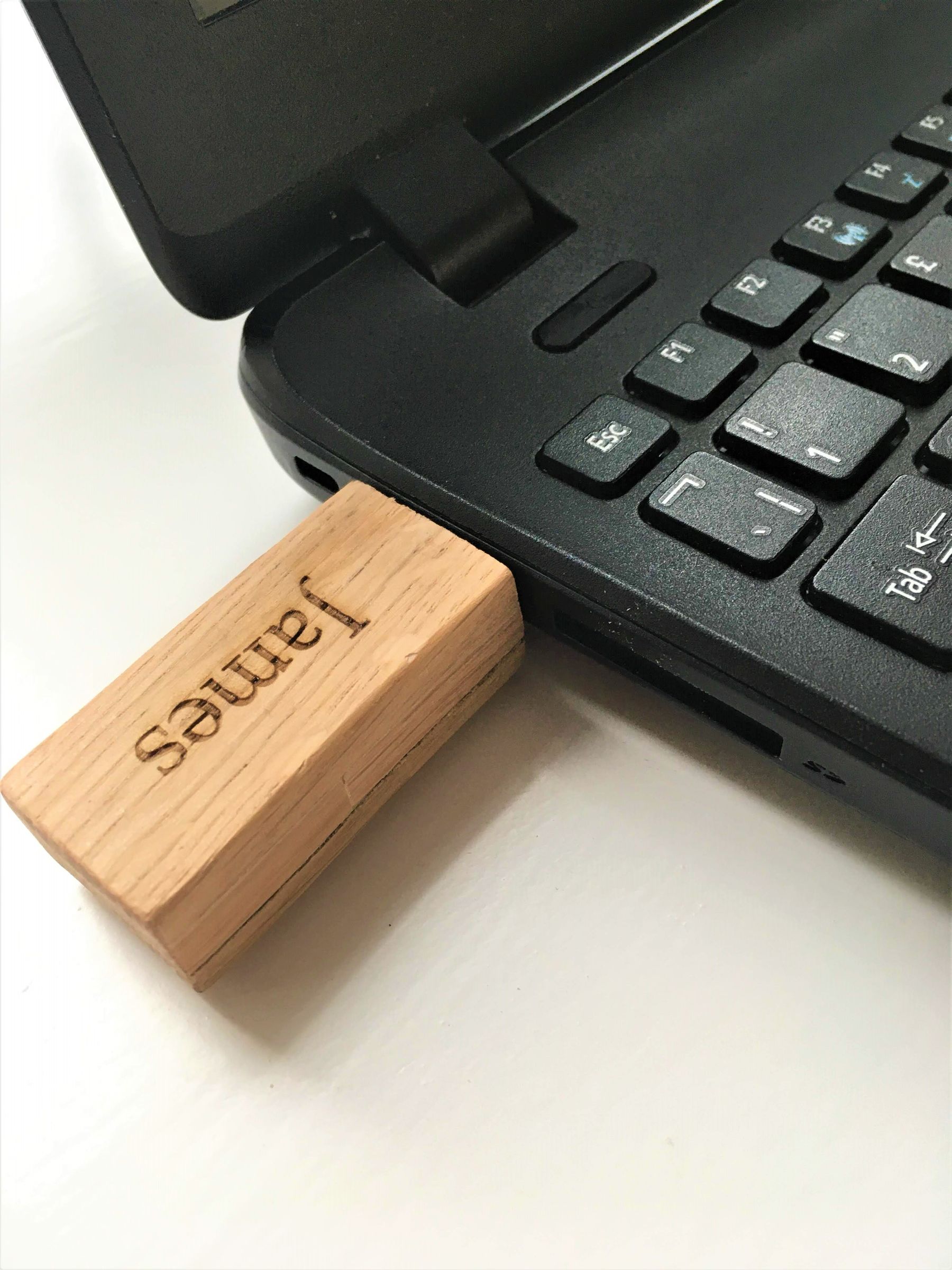 Fix a Damaged USB Memory Stick Case : 6 Steps (with Pictures ...