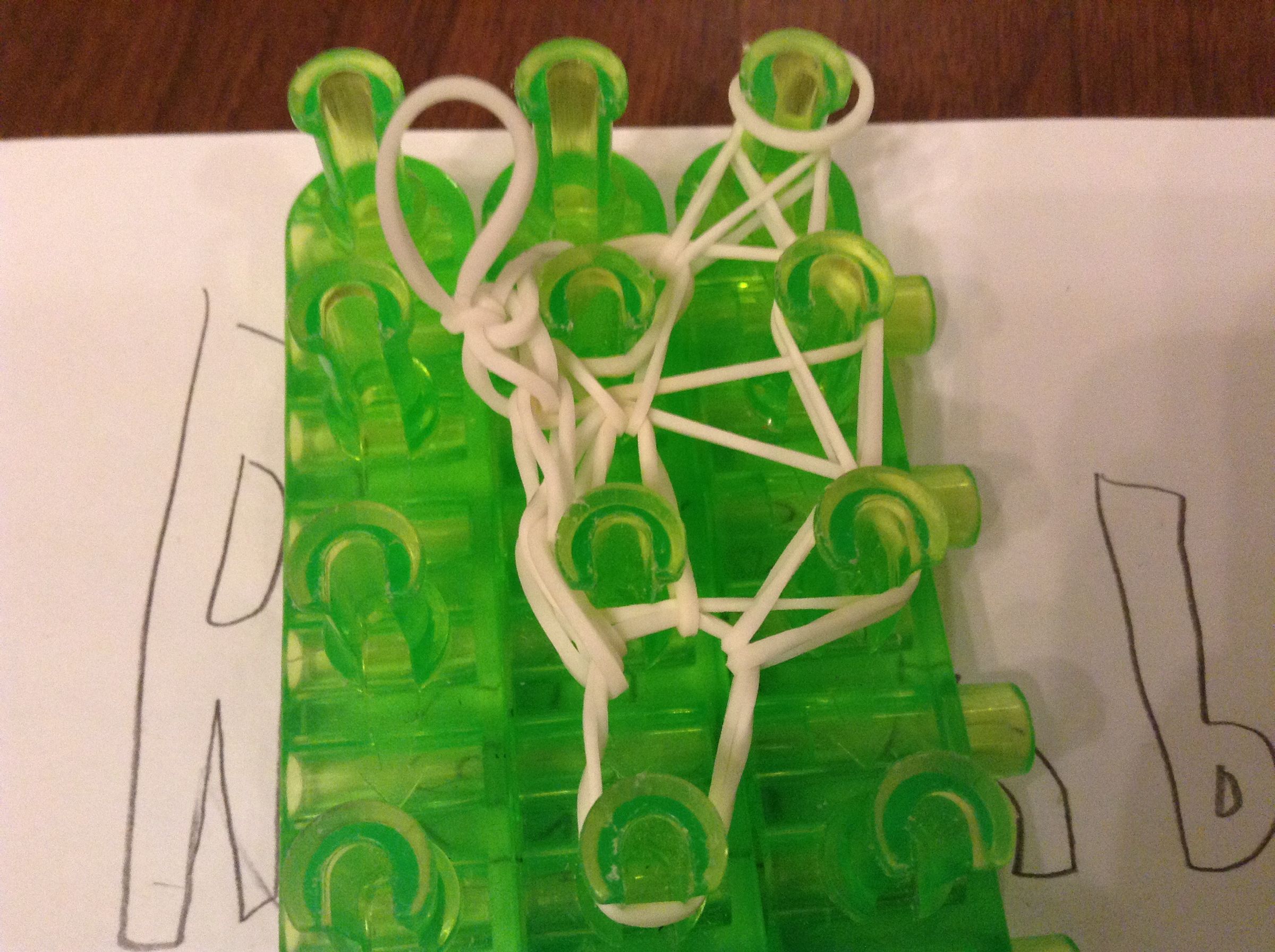 Rainbow Loom Heart Charm : 7 Steps - Instructables