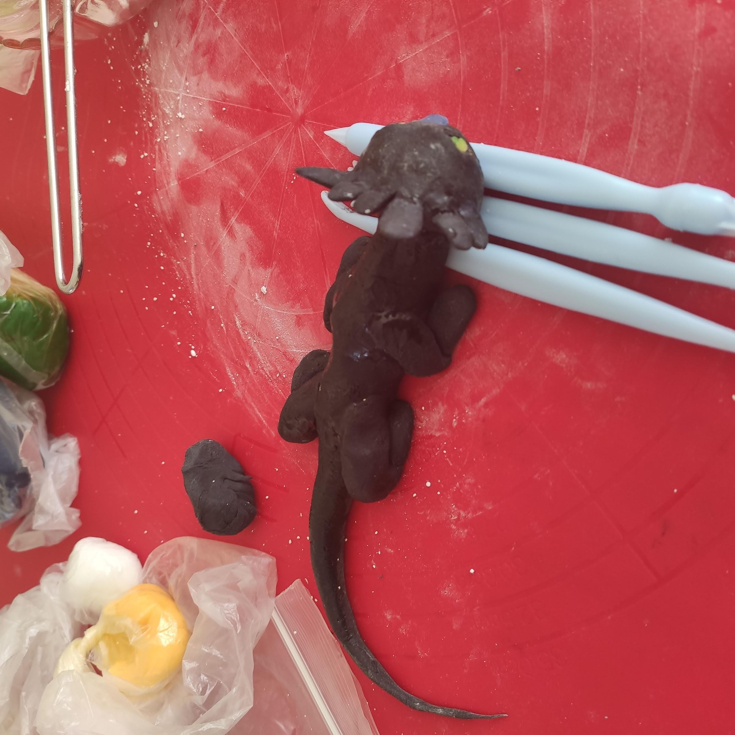 Toothless - Cake Fondant : 4 Steps - Instructables