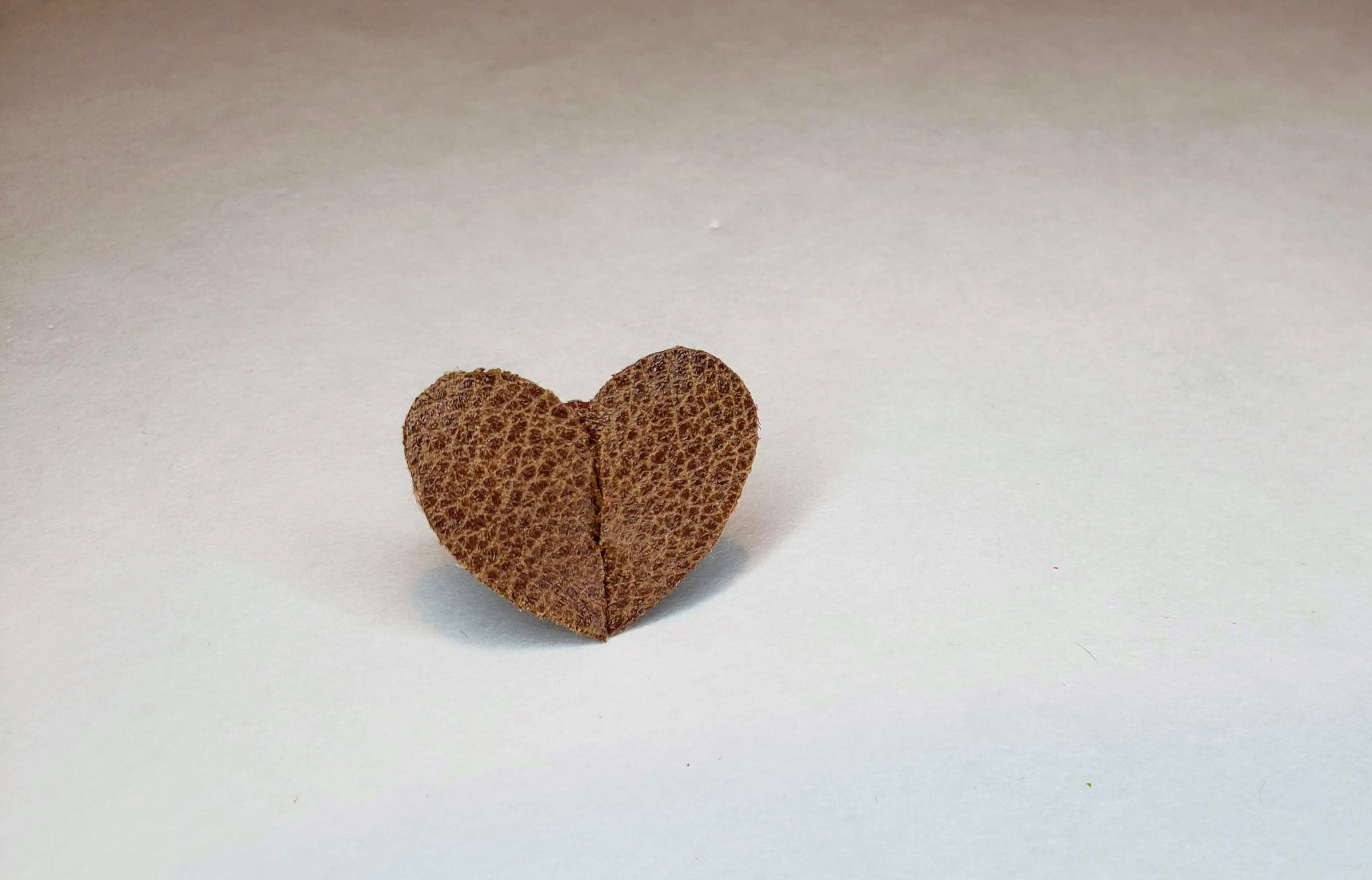 Leather Heart Ring (With Customizable Template) : 4 Steps (with ...