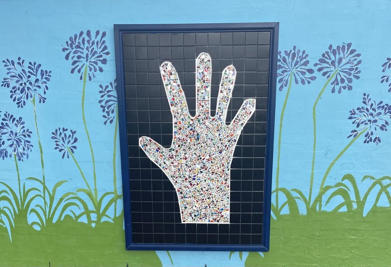 Mosaic Hand Art : 8 Steps (with Pictures) - Instructables