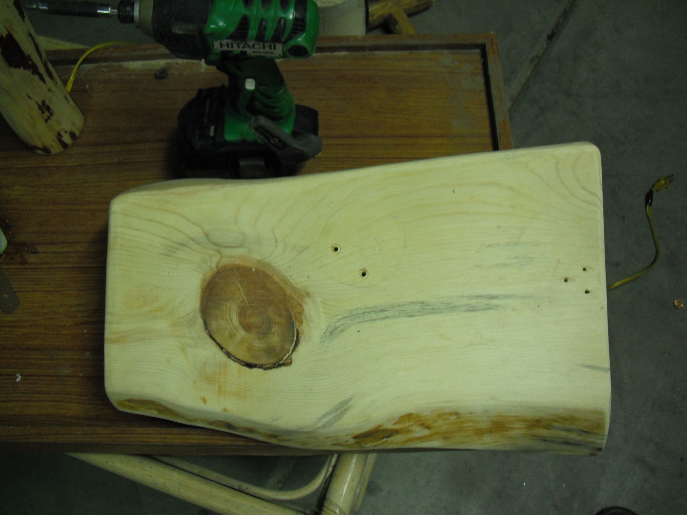 How to Make a Custom Pine Log Lamp on the Cheap! : 6 Steps - Instructables