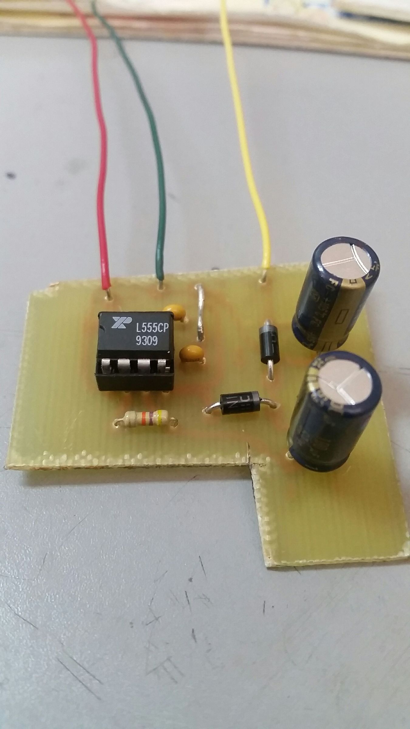 555 Voltage Doubler : 7 Steps - Instructables
