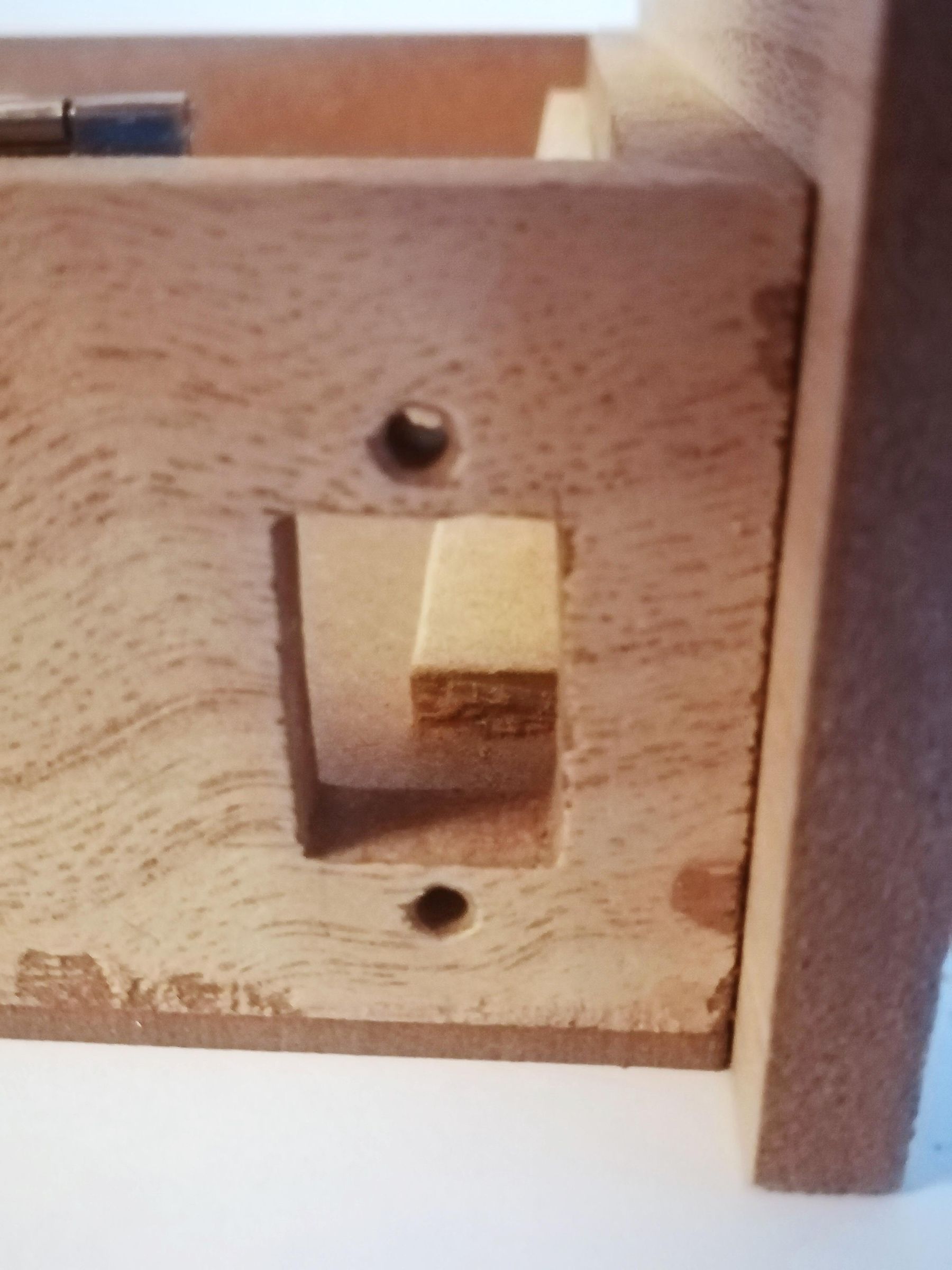 Useless Box With an Attitude : 8 Steps (with Pictures) - Instructables