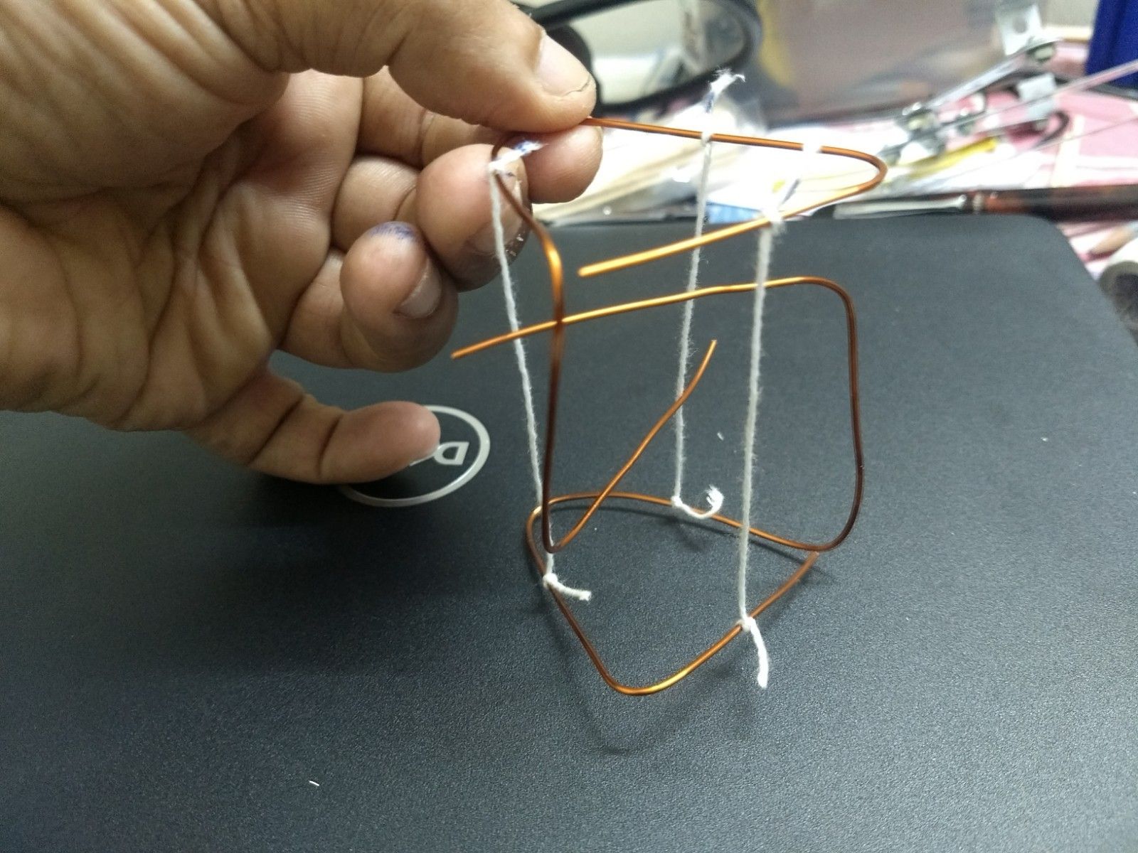 10 Minute Tensegrity : 5 Steps - Instructables