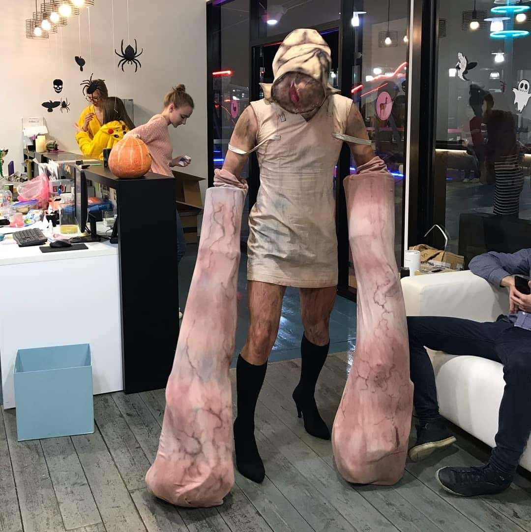 Silent Hill 3 Closer Costume : 7 Steps - Instructables