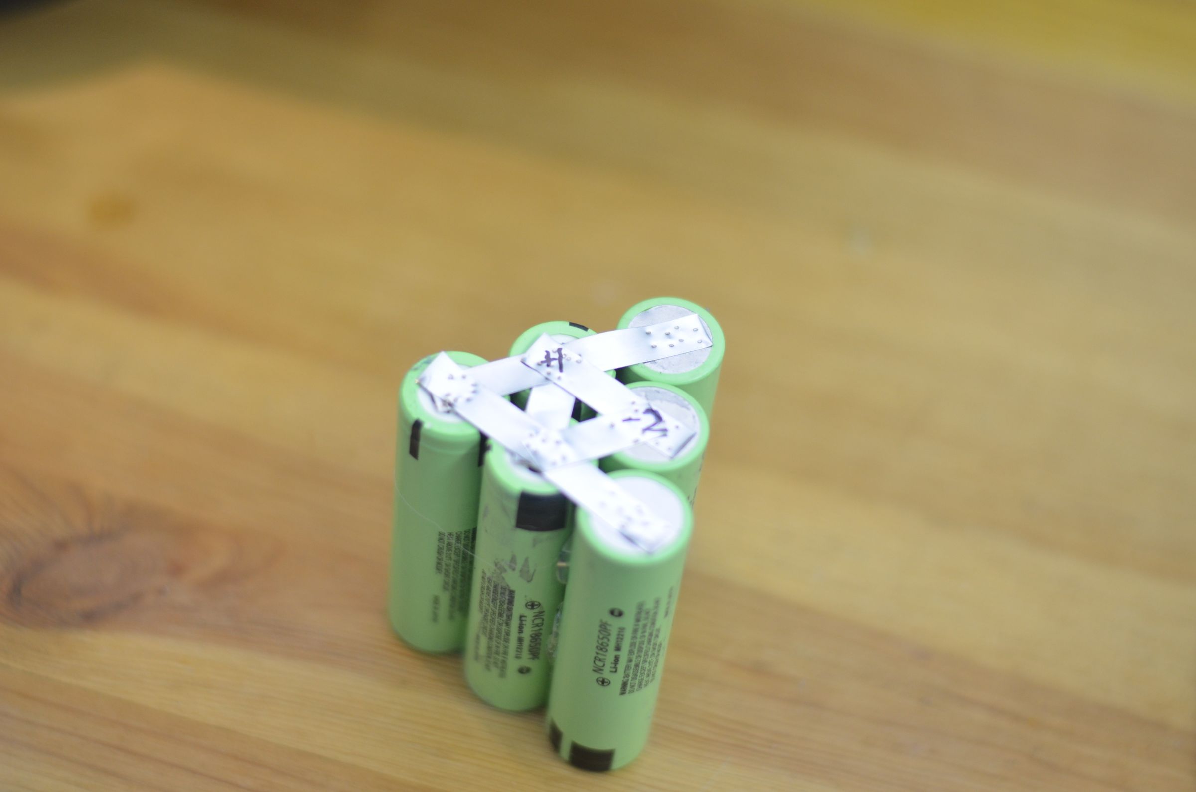 How to Make a Lithium Battery for an Electric Bicycle : 12 Steps (with ...