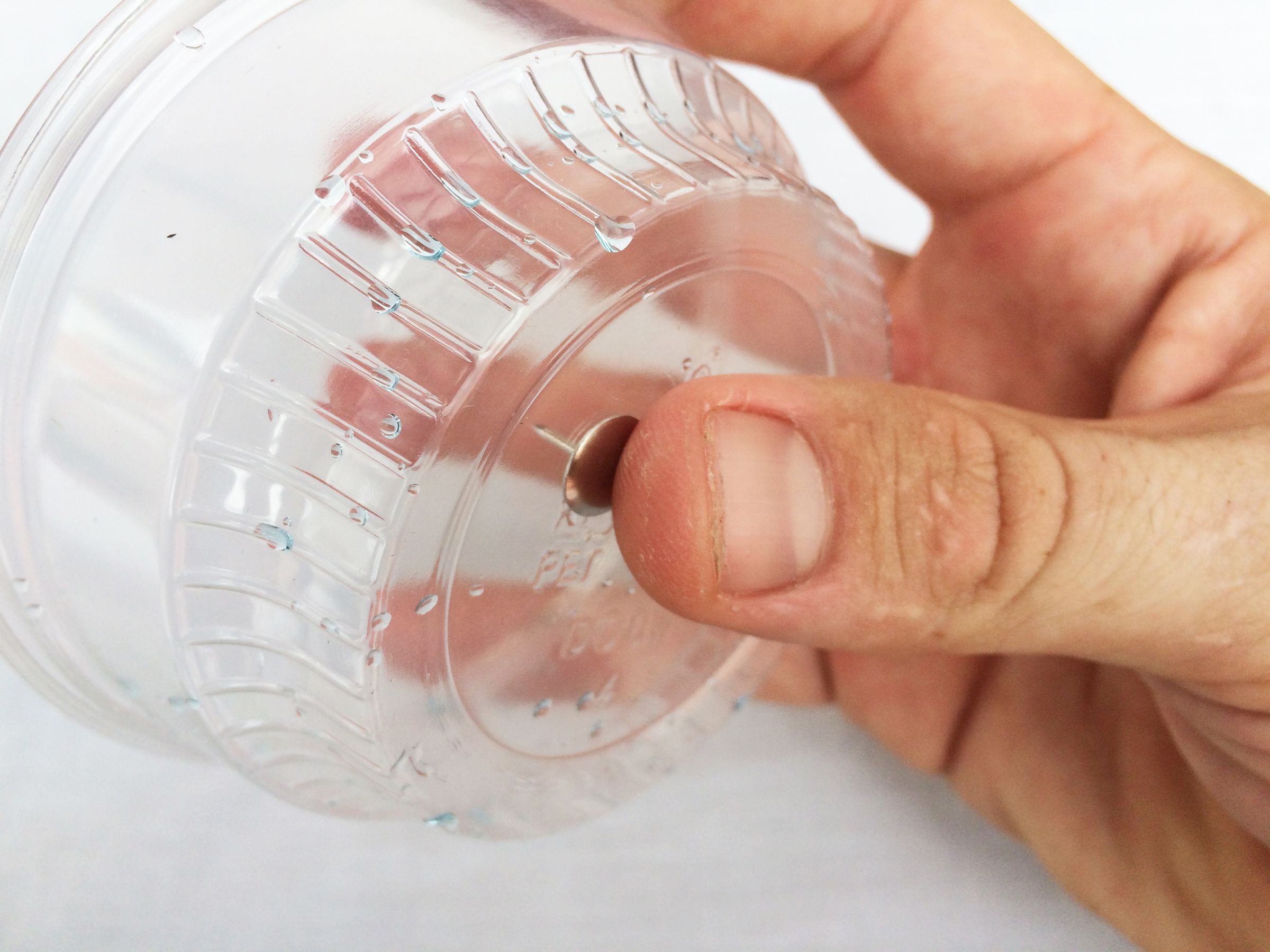 Splitting Water the Easy Way : 5 Steps (with Pictures) - Instructables