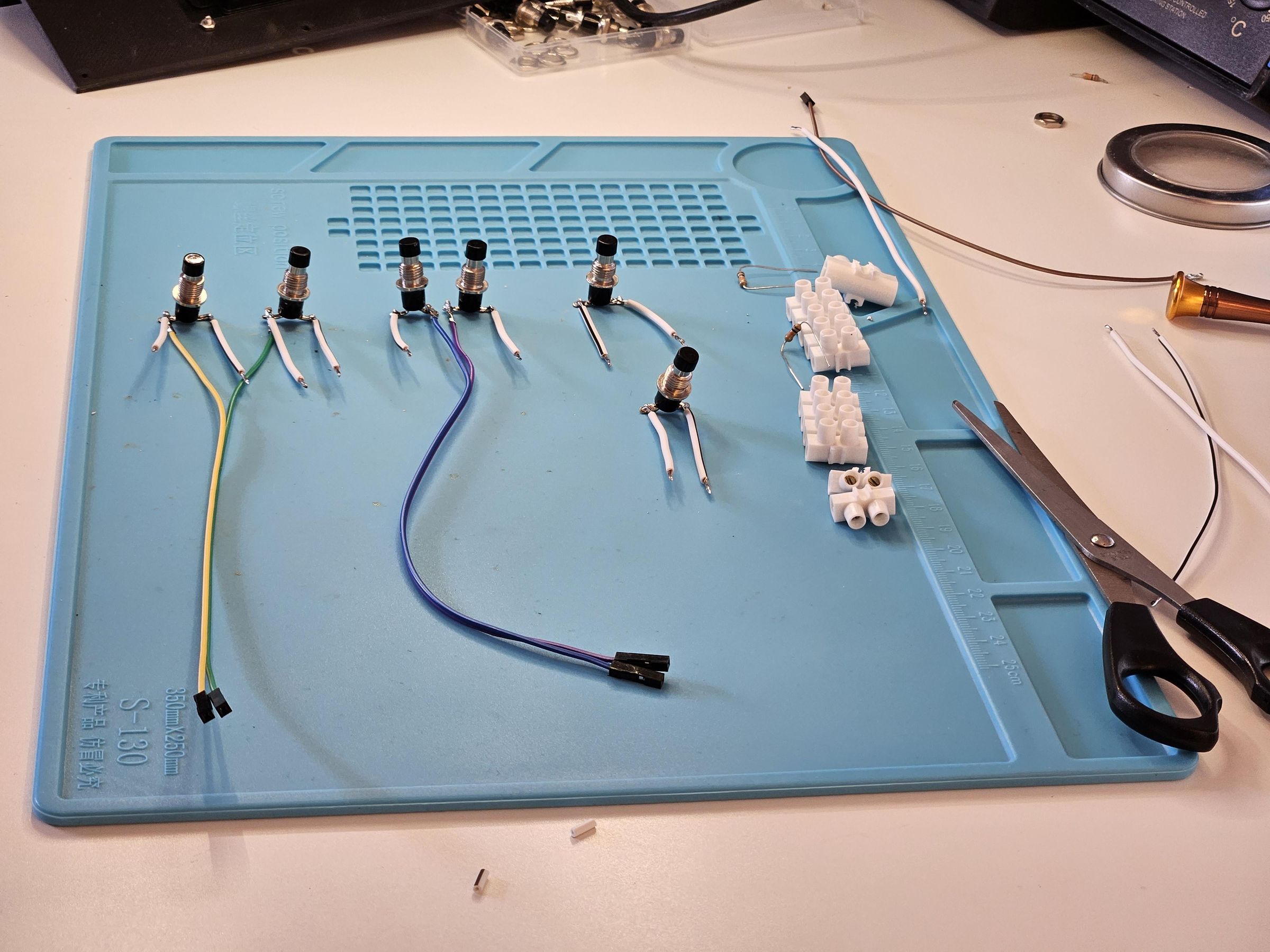 Battery-powered Wireless Tetris Console Pair : 5 Steps (with Pictures ...