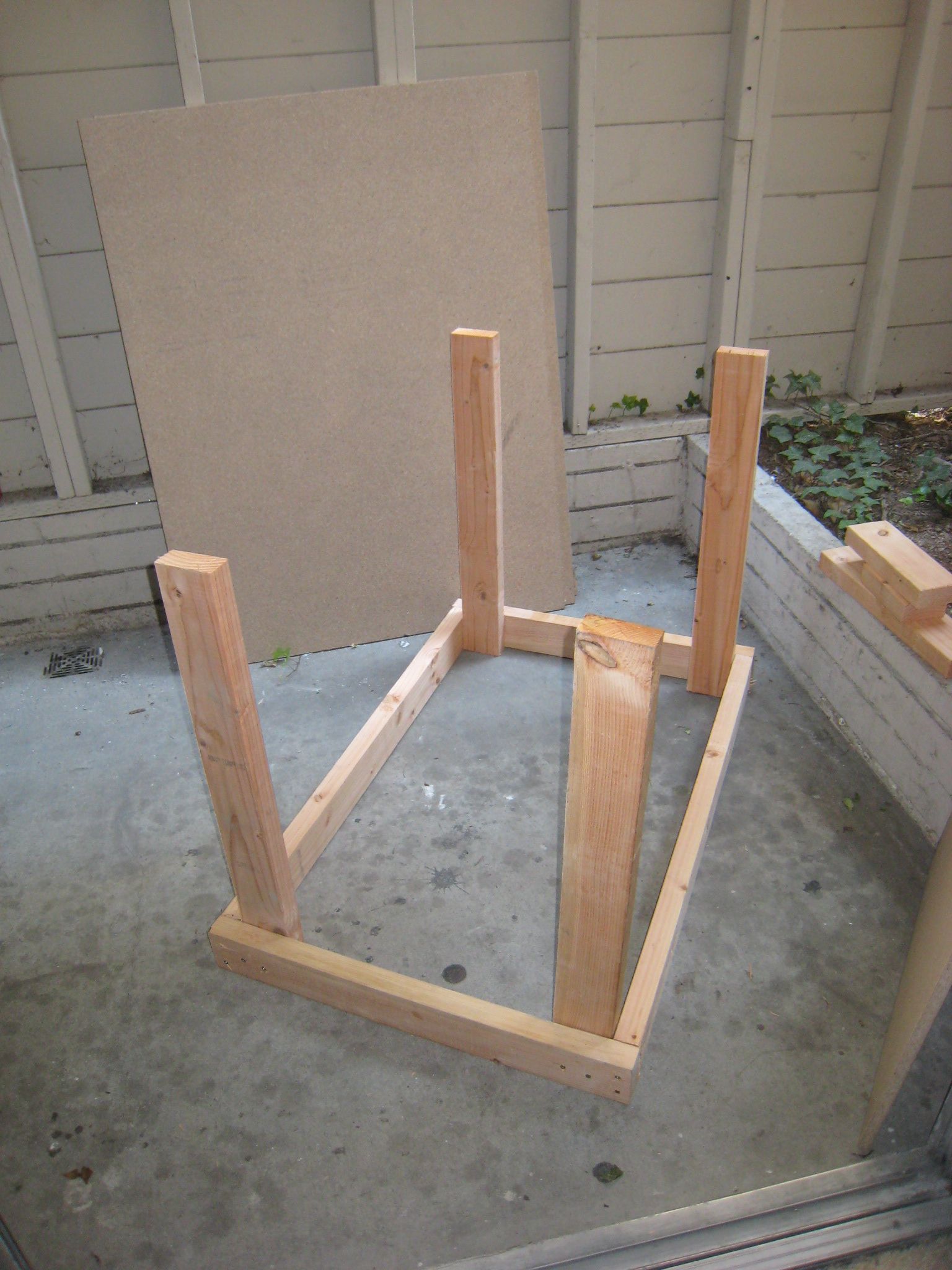 An Outdoor Project Desk on the Cheap : 5 Steps (with Pictures ...