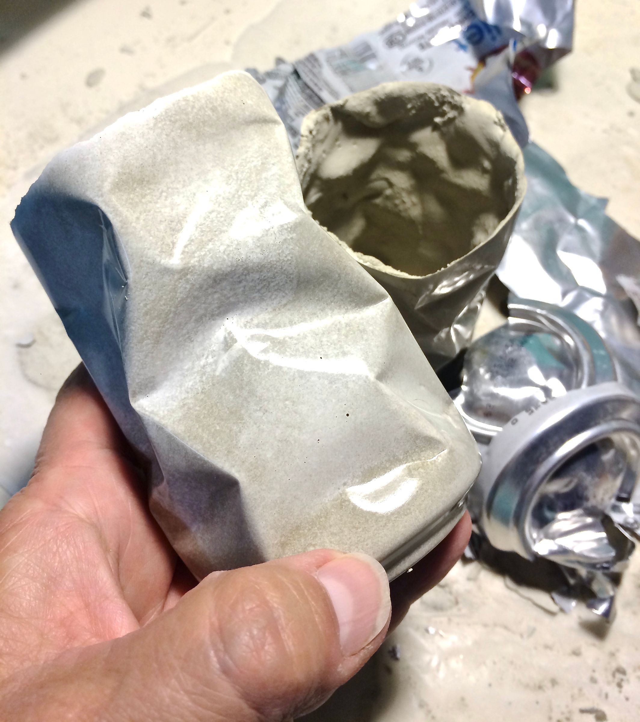 Crumpled Concrete Vases : 10 Steps (with Pictures) - Instructables
