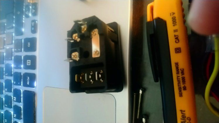 Wire Up a Fused AC Male Power Socket : 4 Steps (with Pictures ...