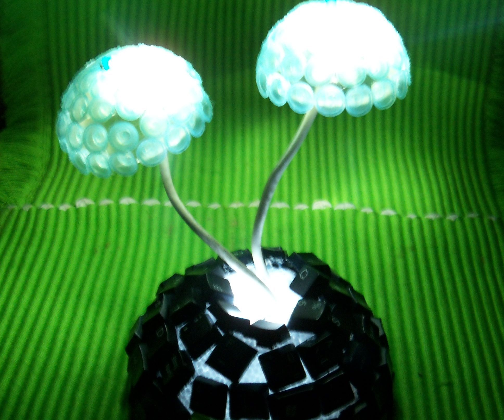 Keyboard - Dome Style - Lamp : 5 Steps (with Pictures) - Instructables