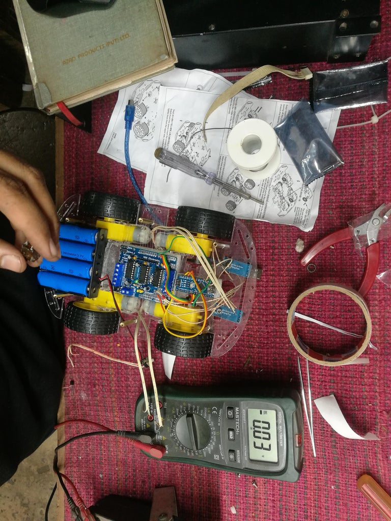 Automatic Line Following And Obstacle Avoiding Robot Instructables
