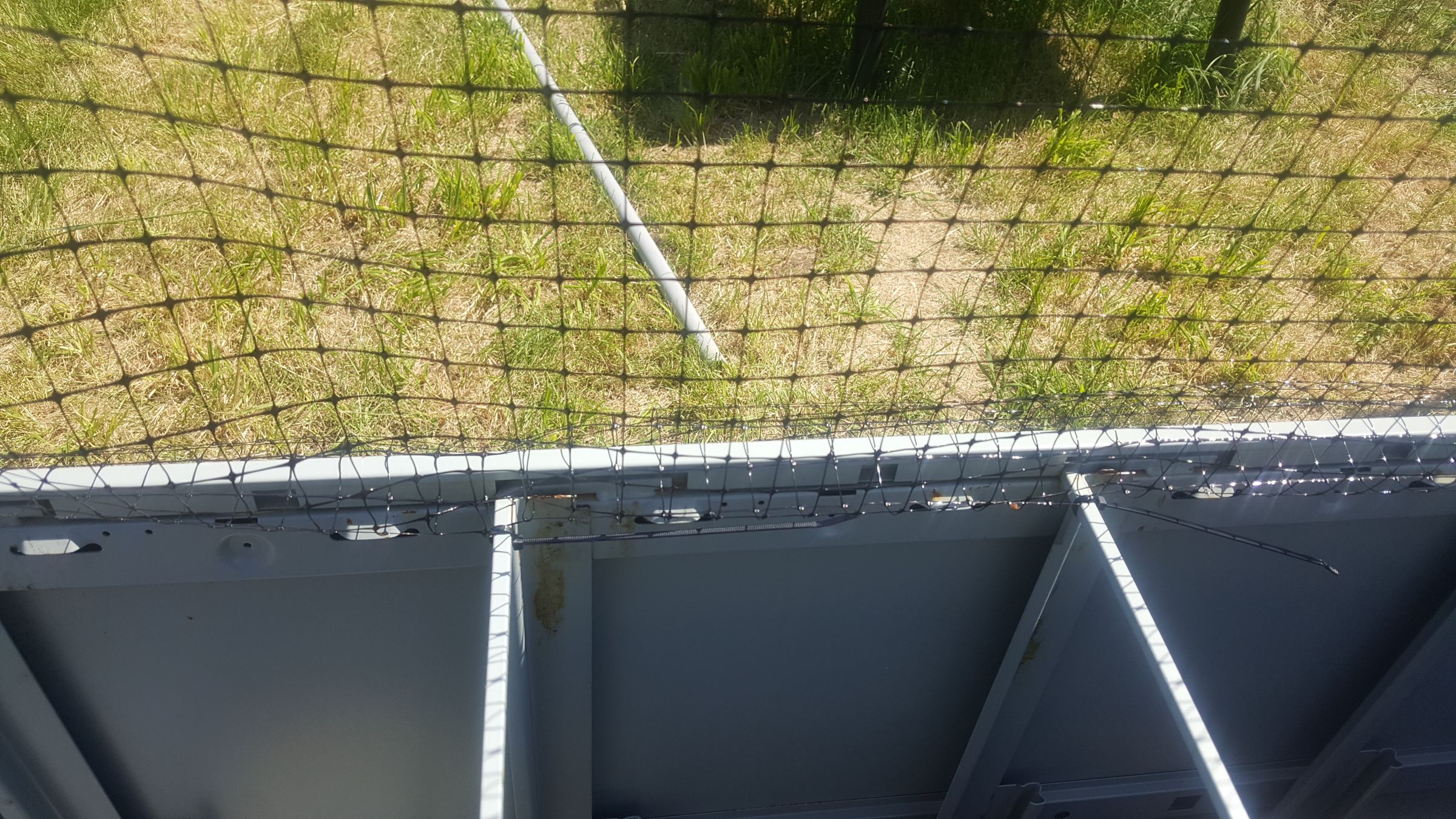 Easy Upcycled Raised Beds With Deer Screen : 5 Steps (with Pictures ...