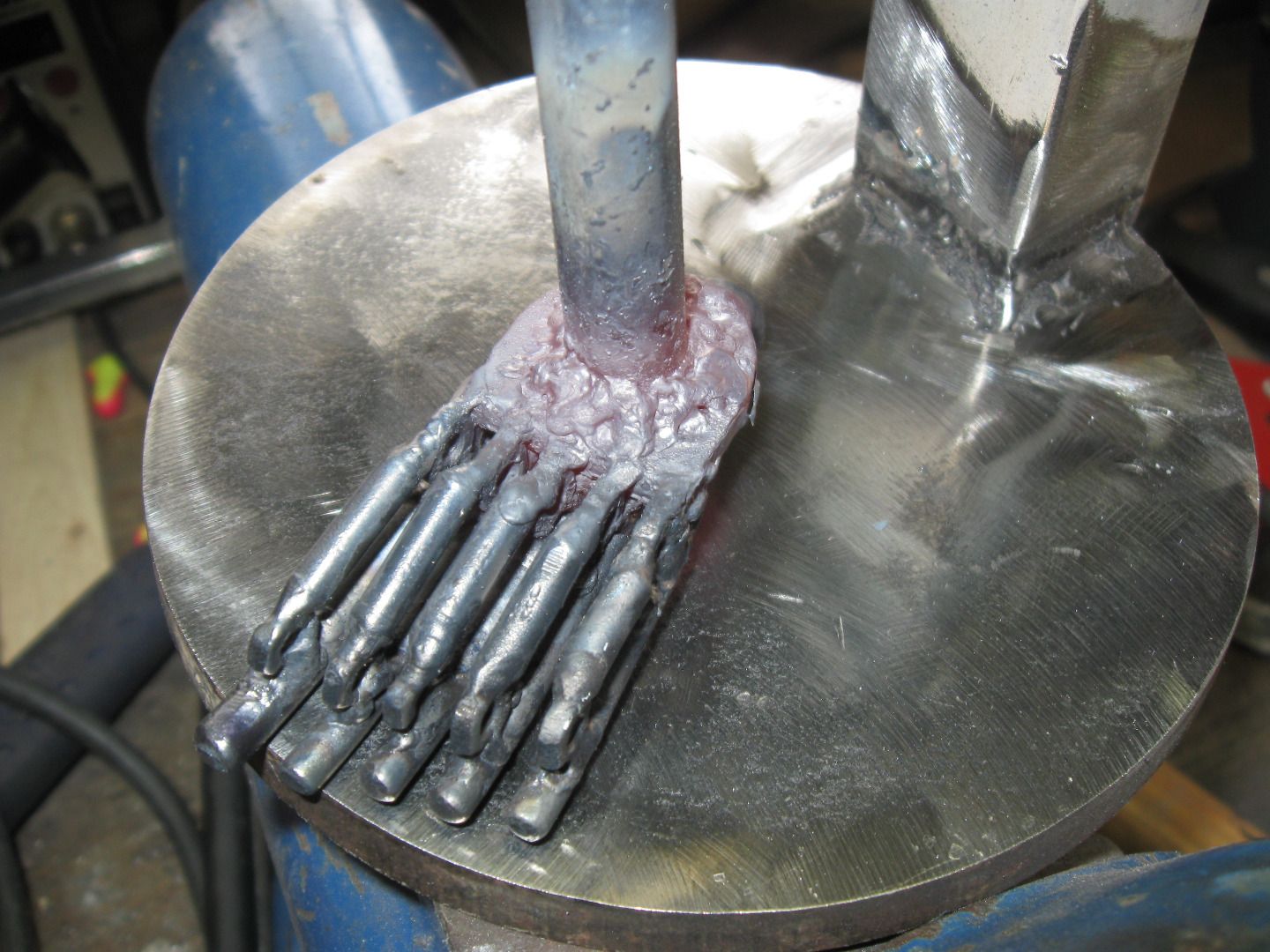 Terminator Foot Nut Cracker (revised) : 6 Steps (with Pictures ...