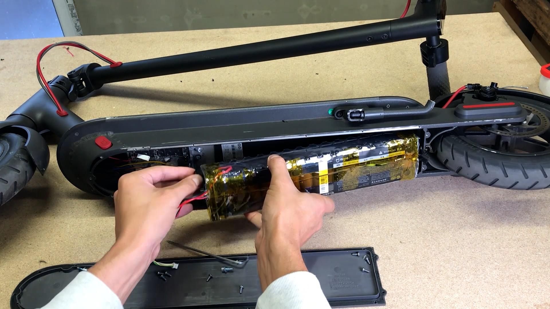 Xiaomi M365 Electric Scooter Battery Repair : 12 Steps - Instructables