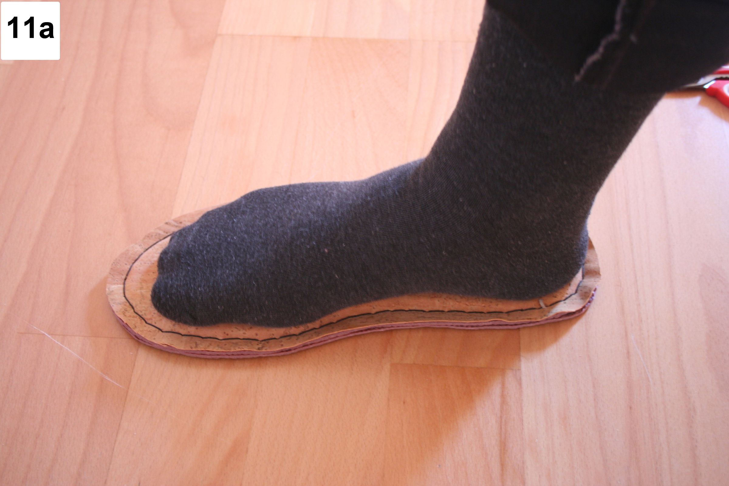 Leather Slippers : 18 Steps (with Pictures) - Instructables