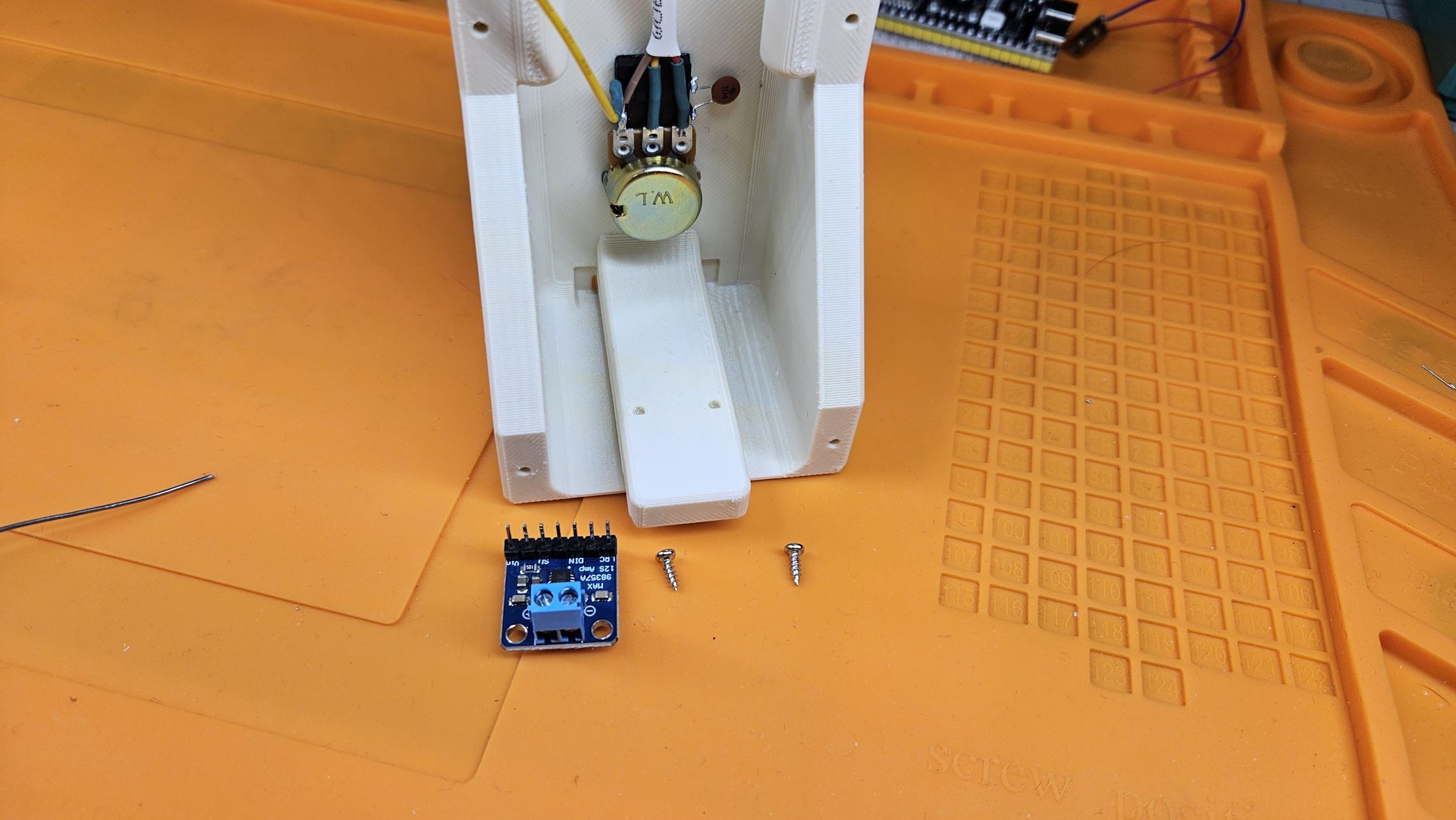 Tone Visualizer: Seeing Sound With a Laser : 8 Steps (with Pictures ...