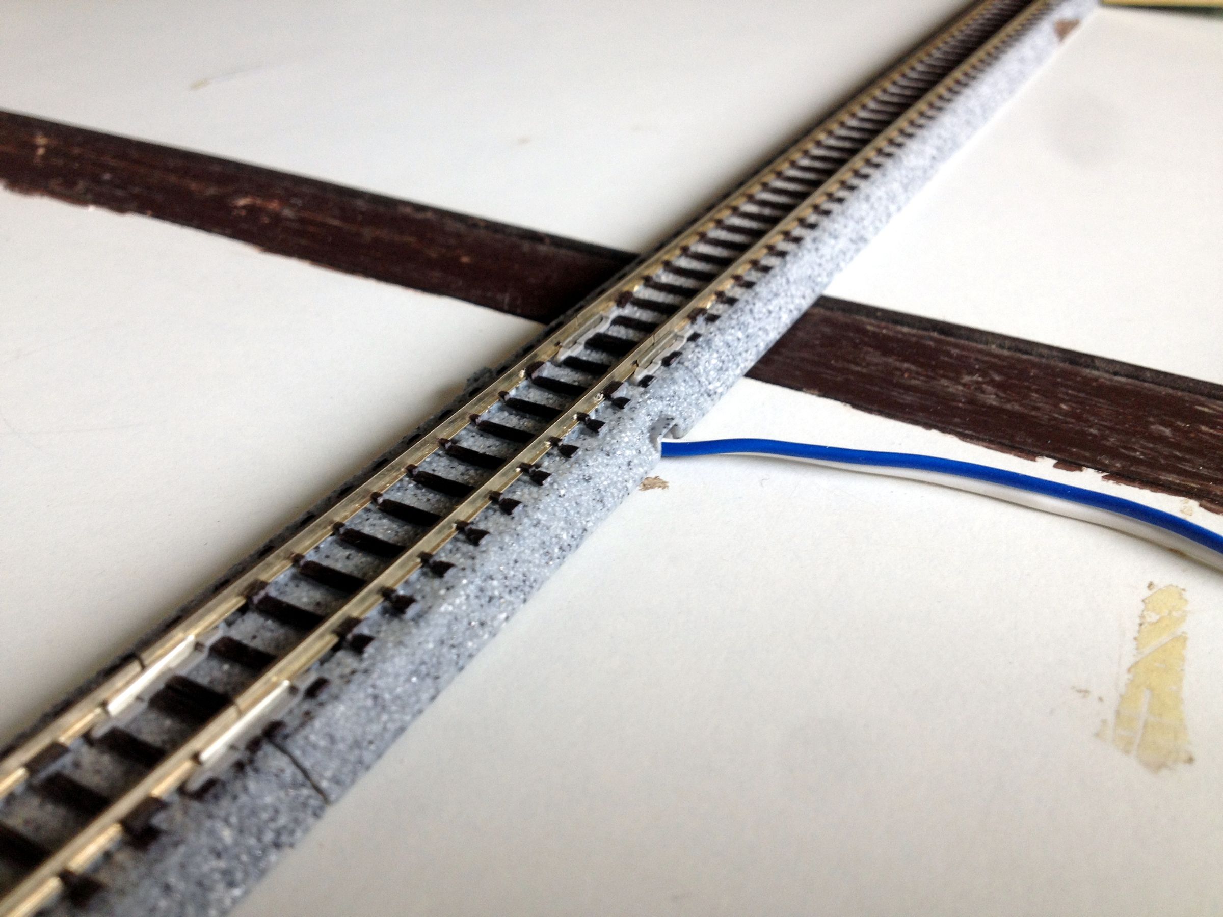 two train automated layout | Model Scenery Tutorials