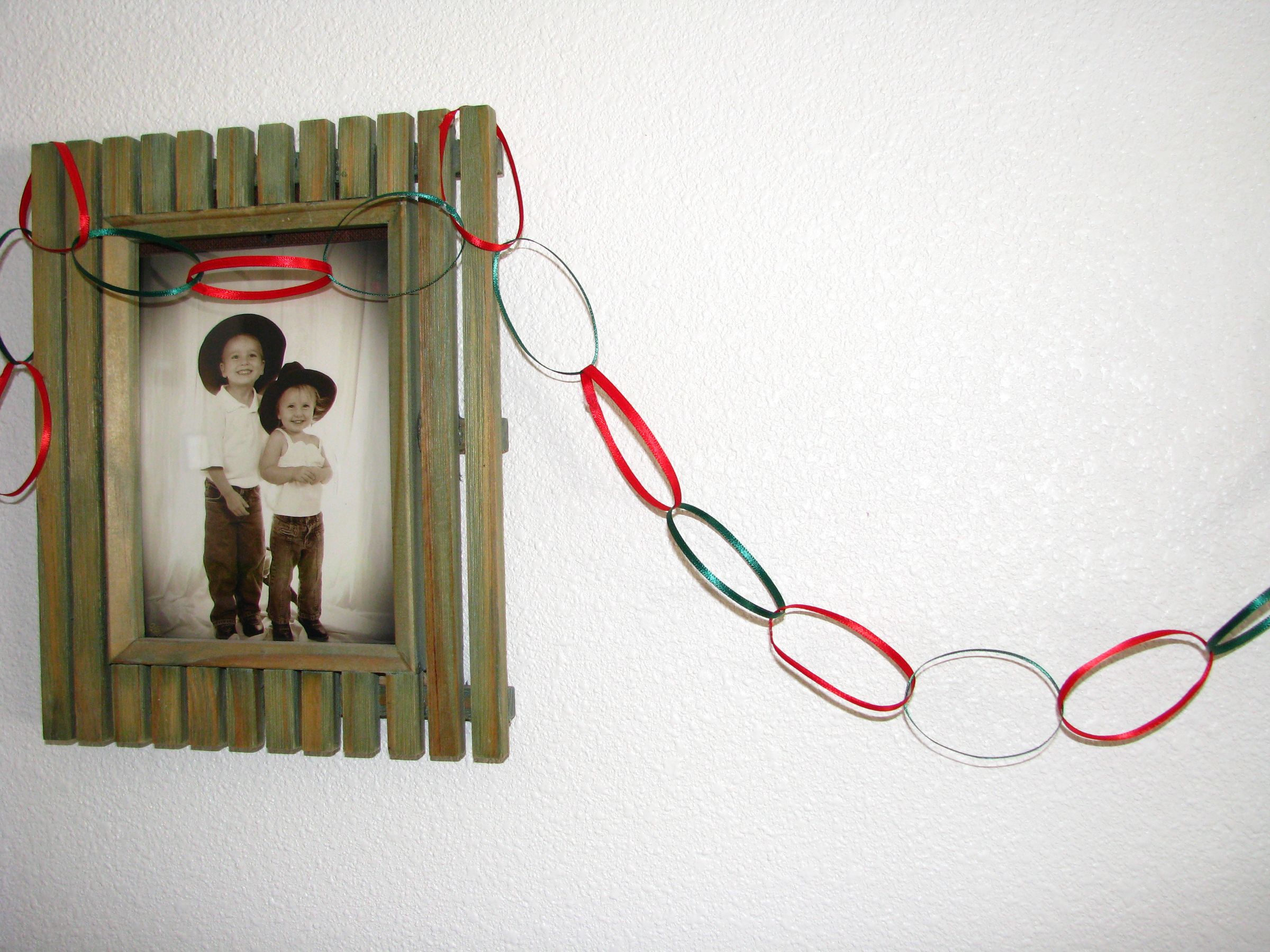 Christmas Ribbon Garland or Chain : 6 Steps - Instructables